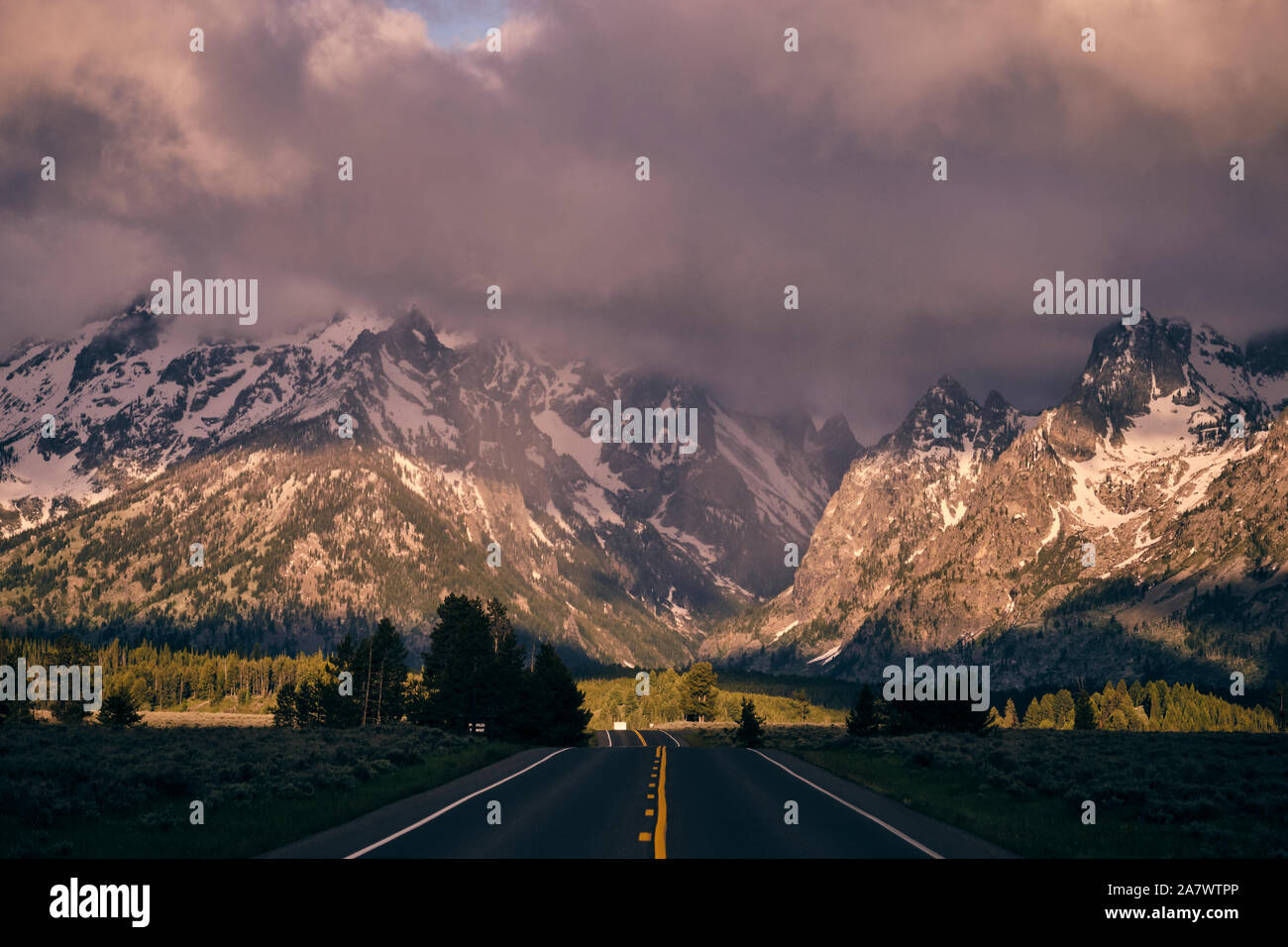 Grand teton national park highway hi-res stock photography and images ...