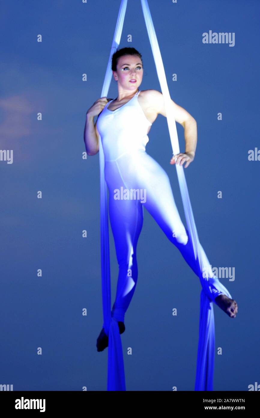 English highly experienced aerialist Amy Panter performs at the Golden ...