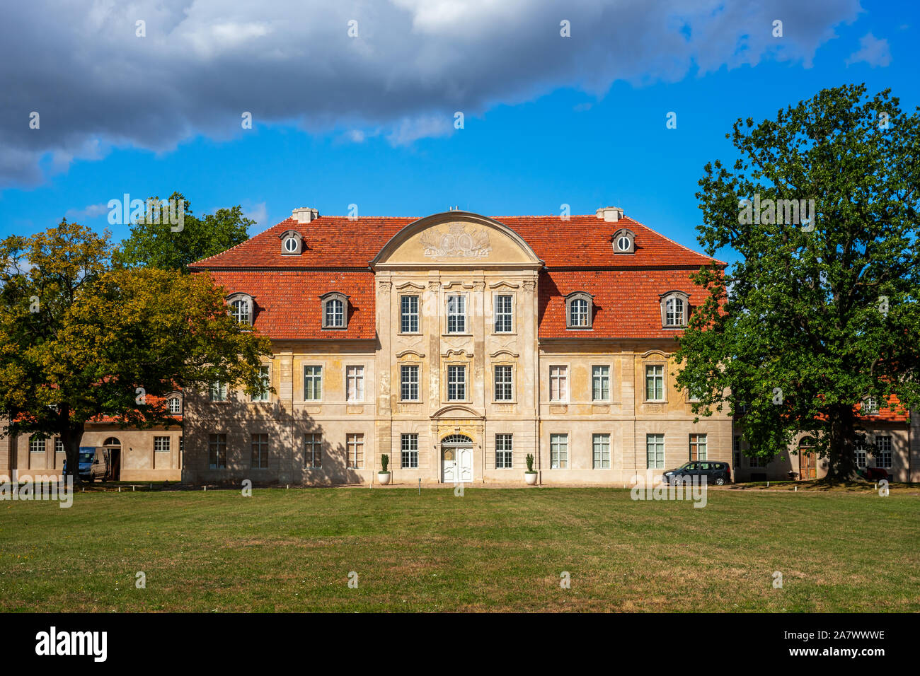Kummerow castle hi-res stock photography and images - Alamy