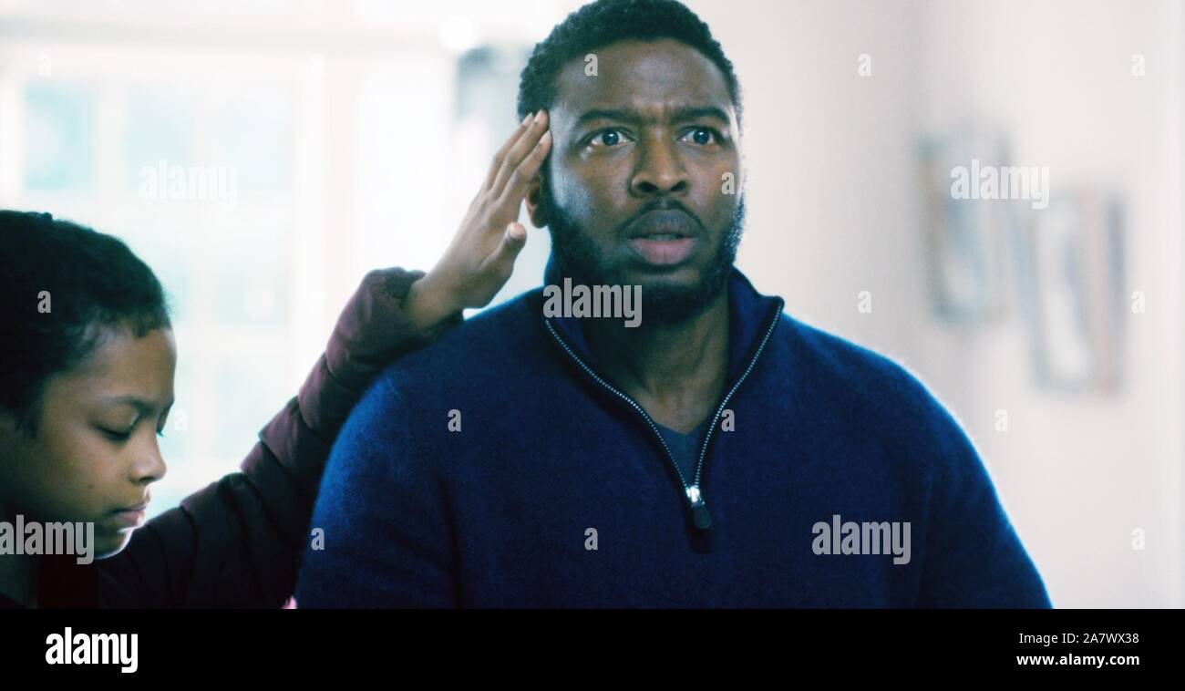 DOCTOR SLEEP, from left: Kyliegh Curran, Zackary Momoh, 2019. © Warner ...