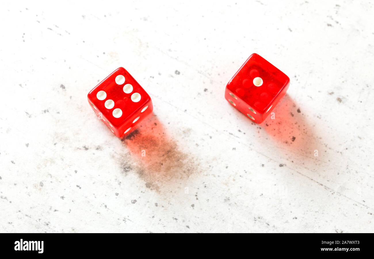 White dice showing number one hi-res stock photography and images - Alamy