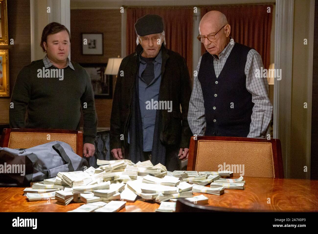 THE KOMINSKY METHOD, from left: Haley Joel Osment, Michael Douglas ...