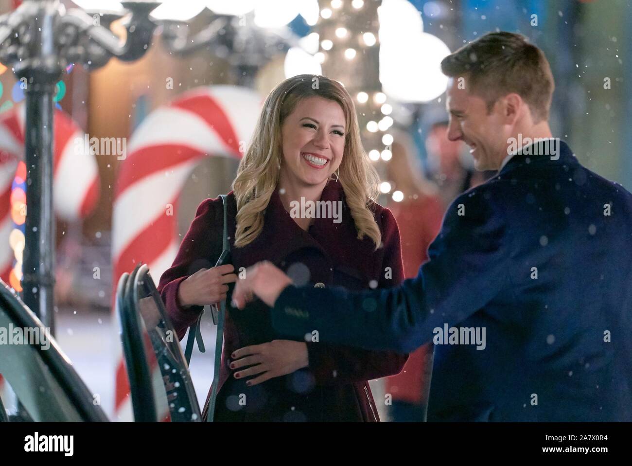 MERRY & BRIGHT, (aka MERRY AND BRIGHT), from left: Jodie Sweetin ...