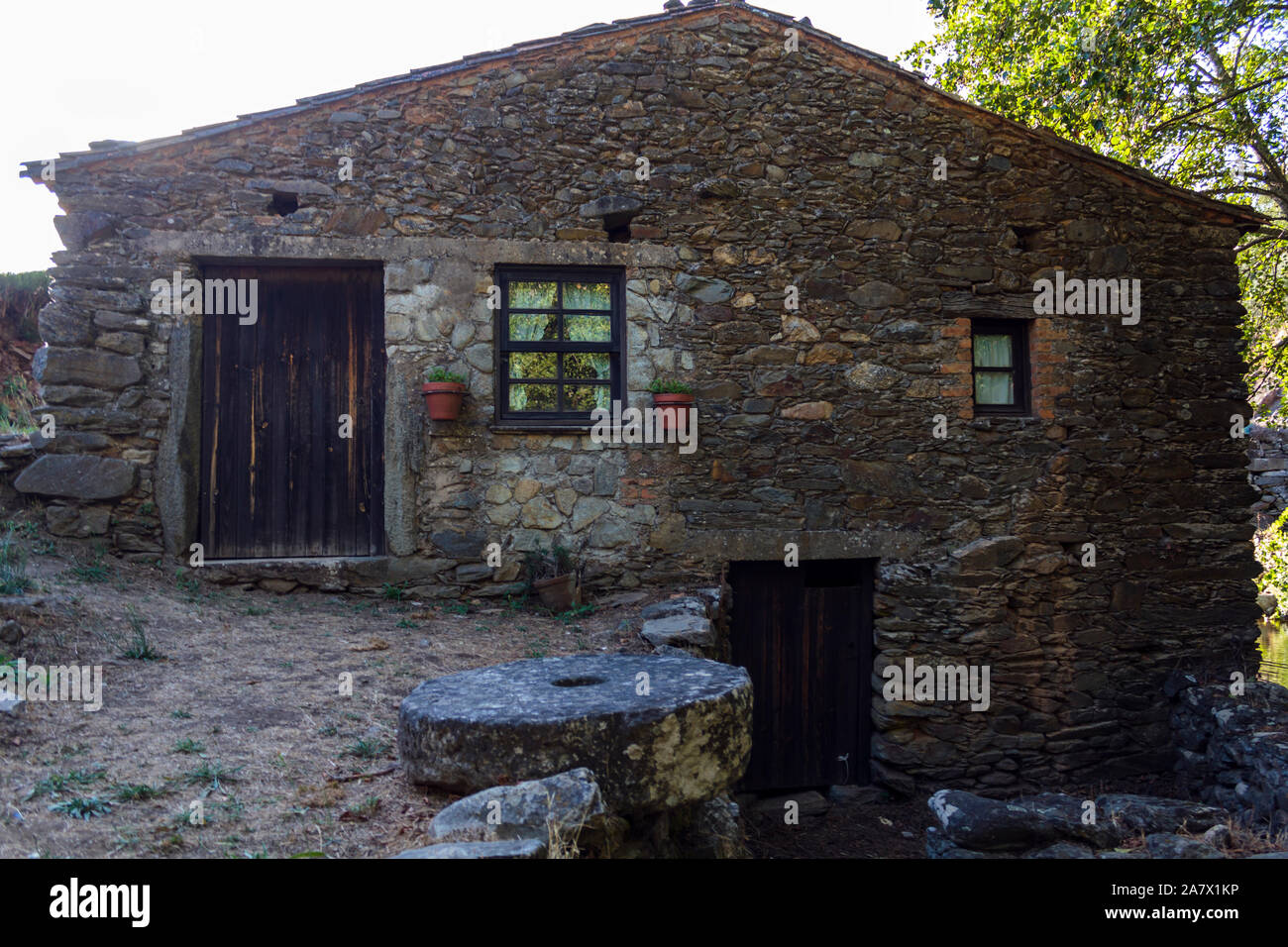 Rural stone house Stock Photo - Alamy