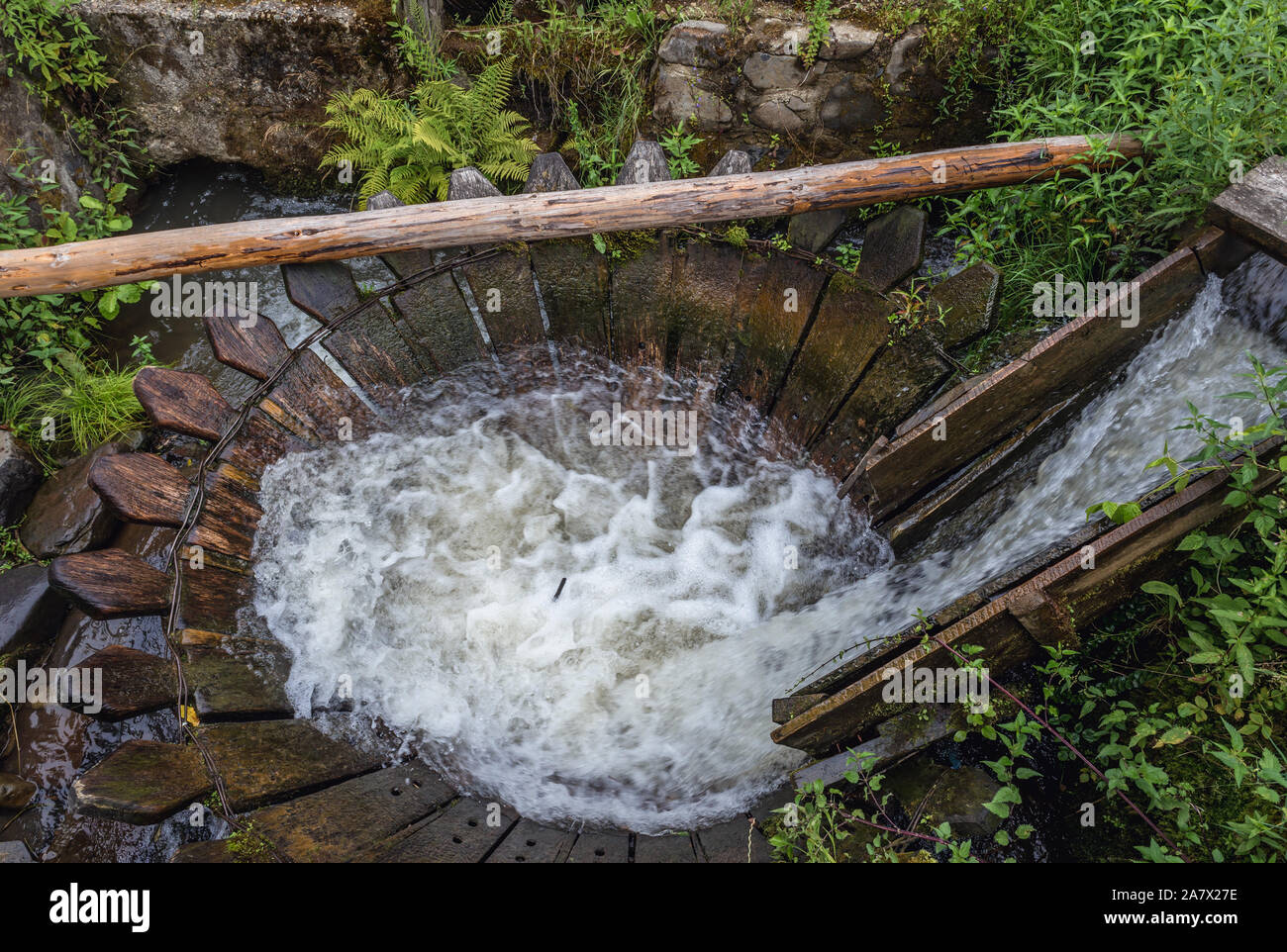Rustic washing machine hi-res stock photography and images - Alamy
