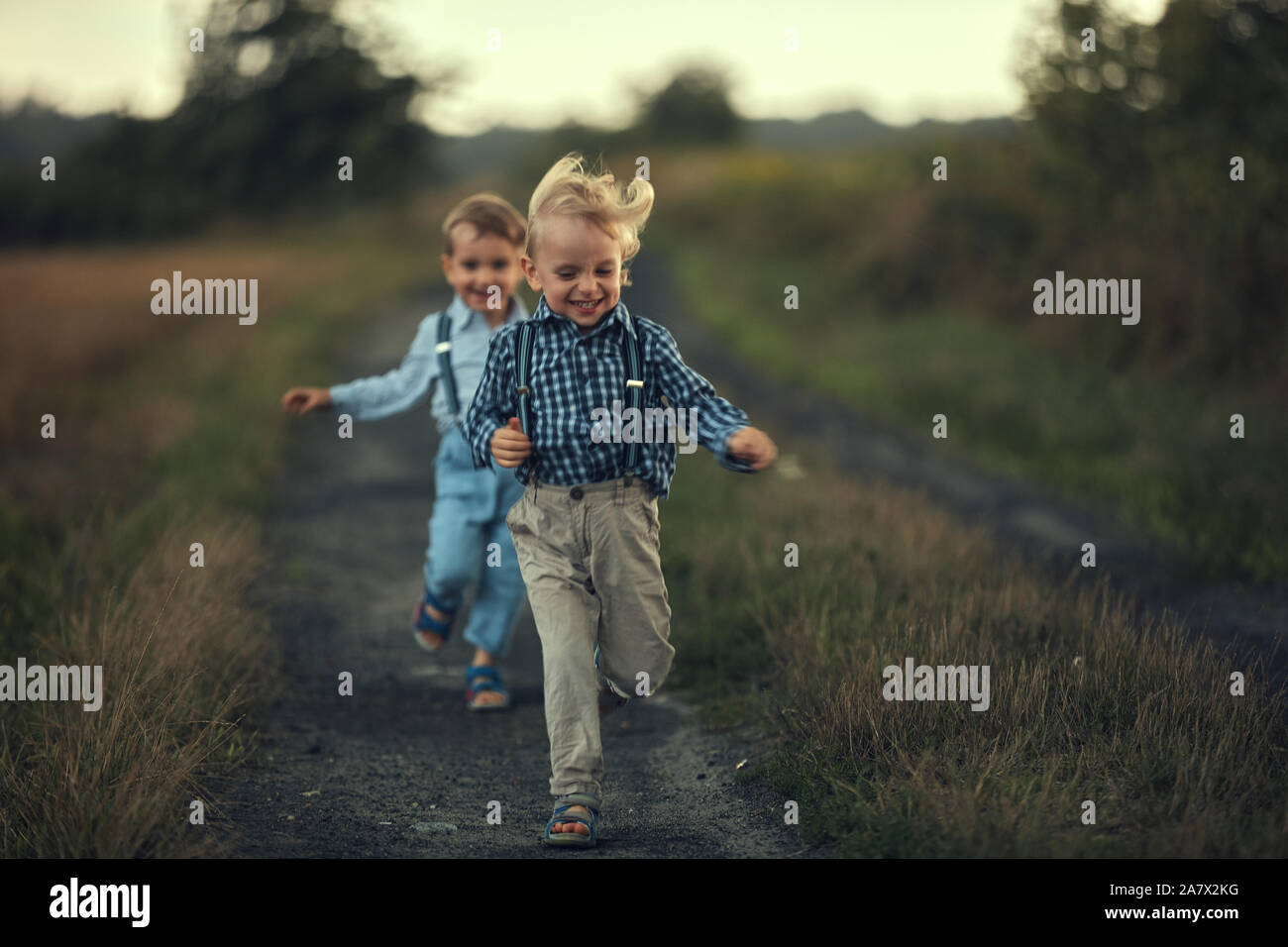 Twins High Resolution Stock Photography and Images - Alamy