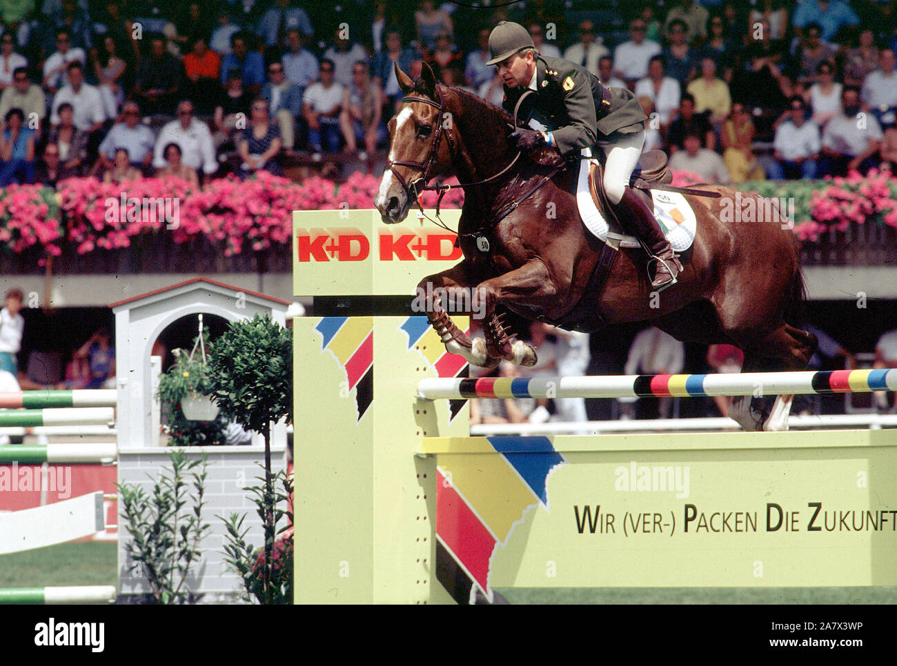 John ledingham hi-res stock photography and images - Alamy