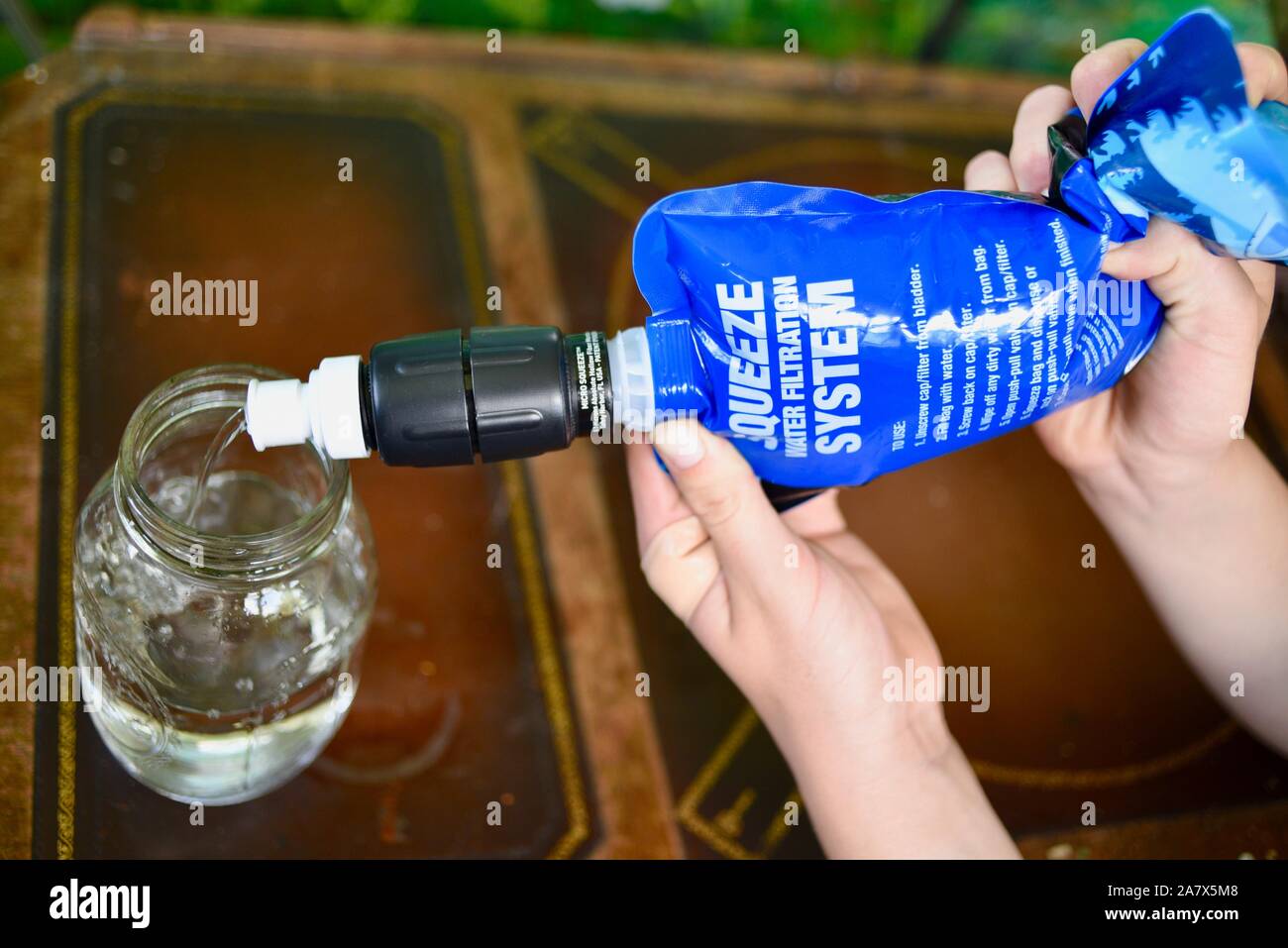 Filtration squeeze system hi-res stock photography and images - Alamy