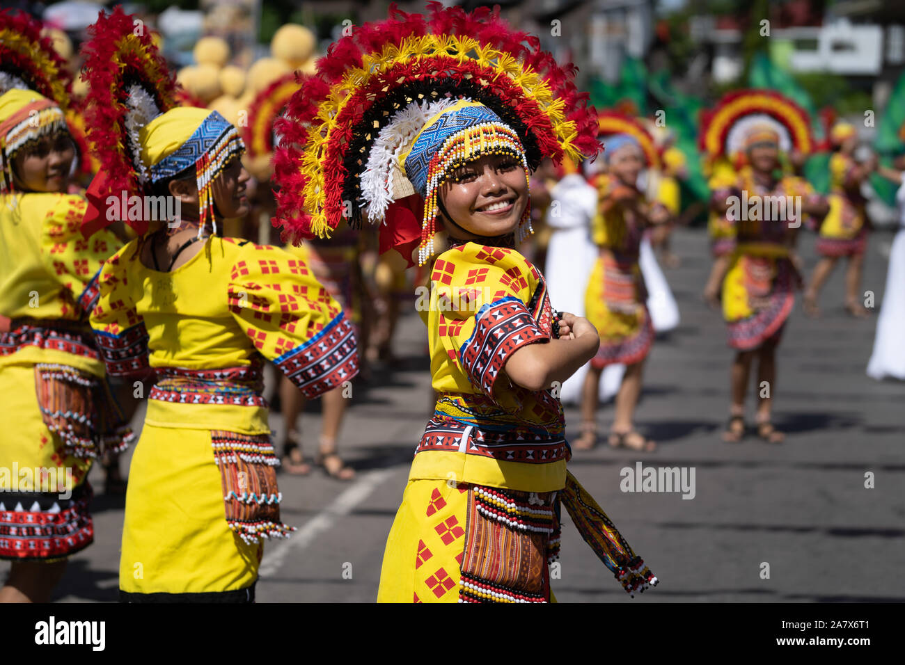 Philippine island dancers hi-res stock photography and images - Alamy