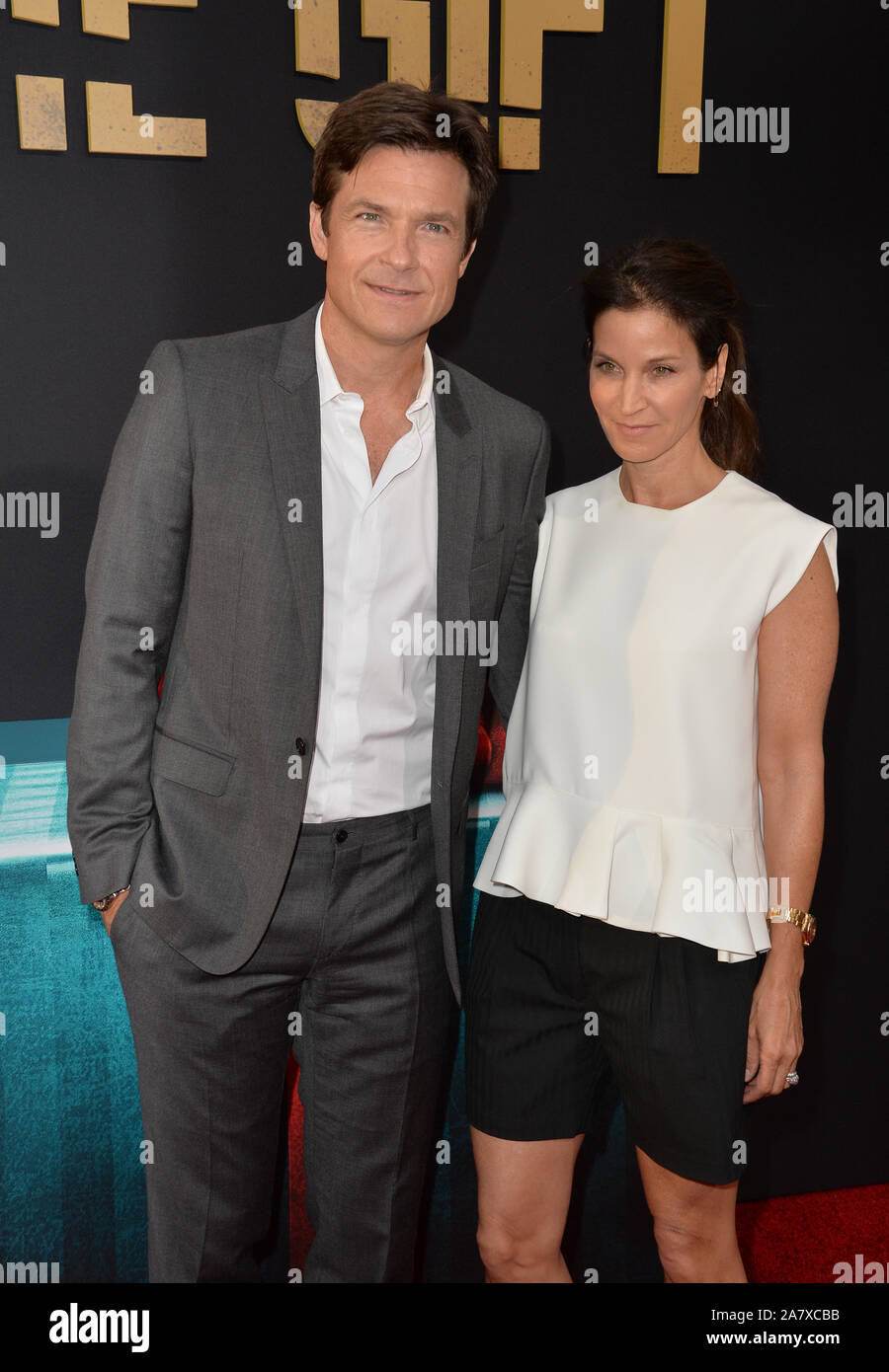 Paul anka and jason bateman hi-res stock photography and images - Alamy