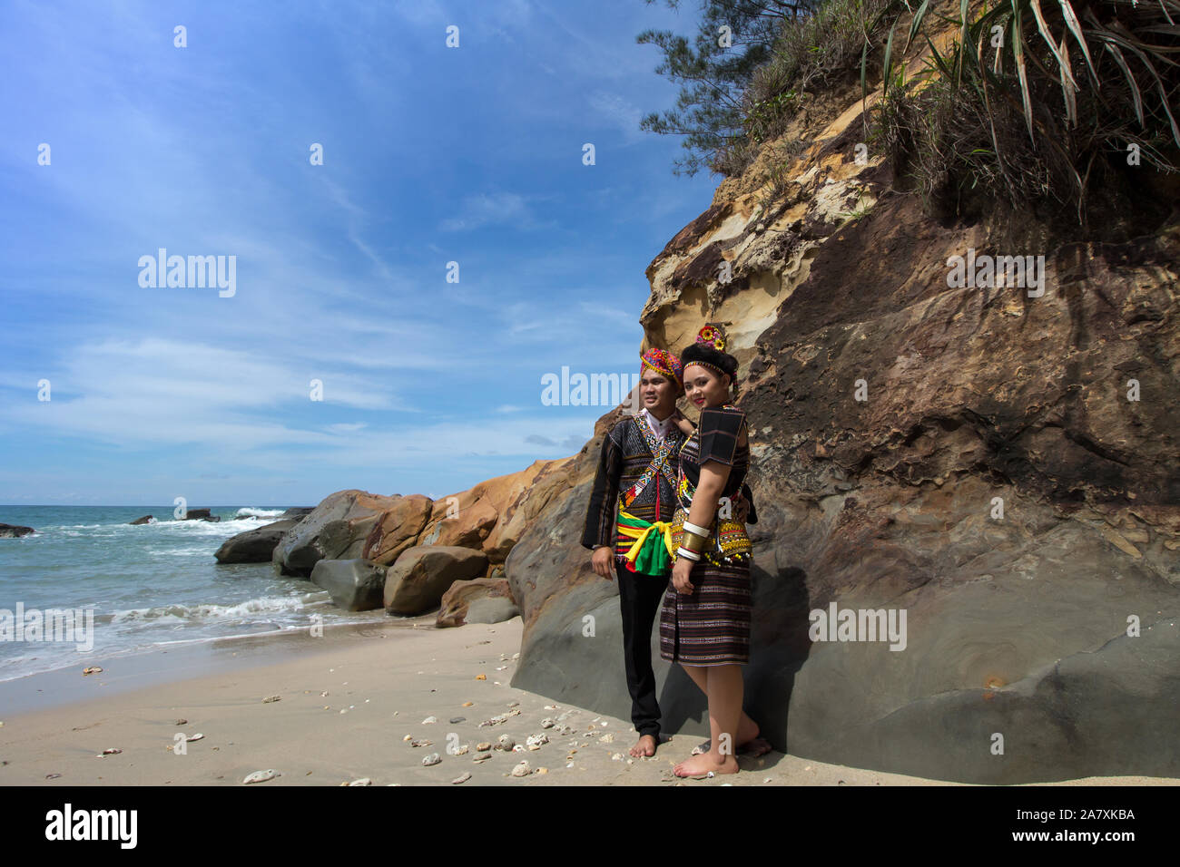 Rungus traditional costume in north borneo hi-res stock photography and ...