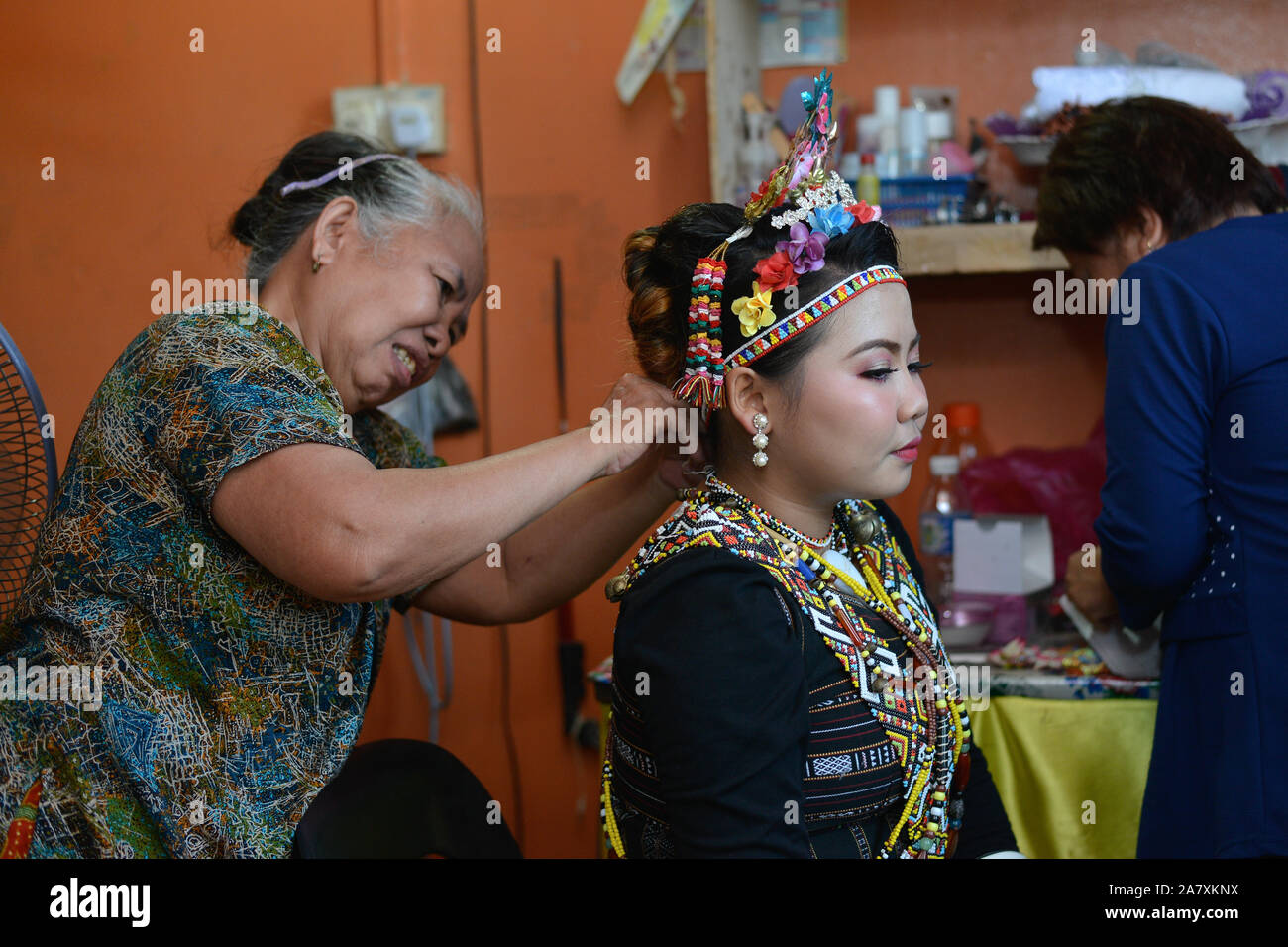 Rungus traditional costume in North Borneo Stock Photo - Alamy