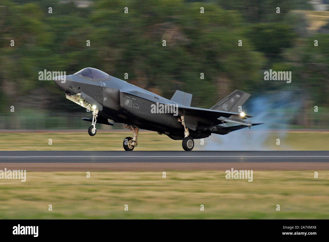 419 fighter wing hi-res stock photography and images - Alamy