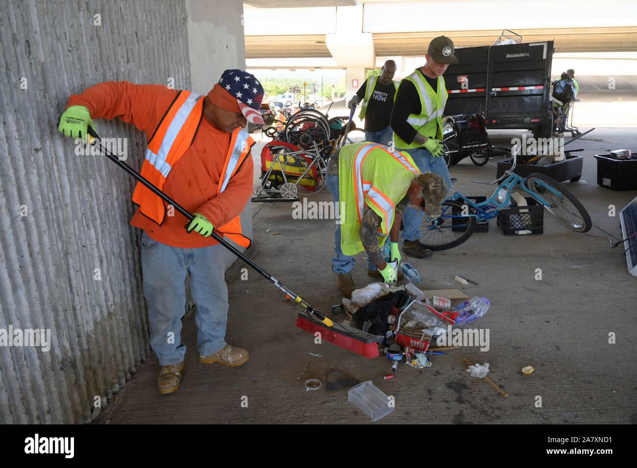 Homeless camp under overpass hi-res stock photography and images - Alamy