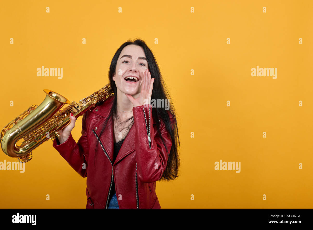 Screaming mouth woman close up hi-res stock photography and images - Alamy