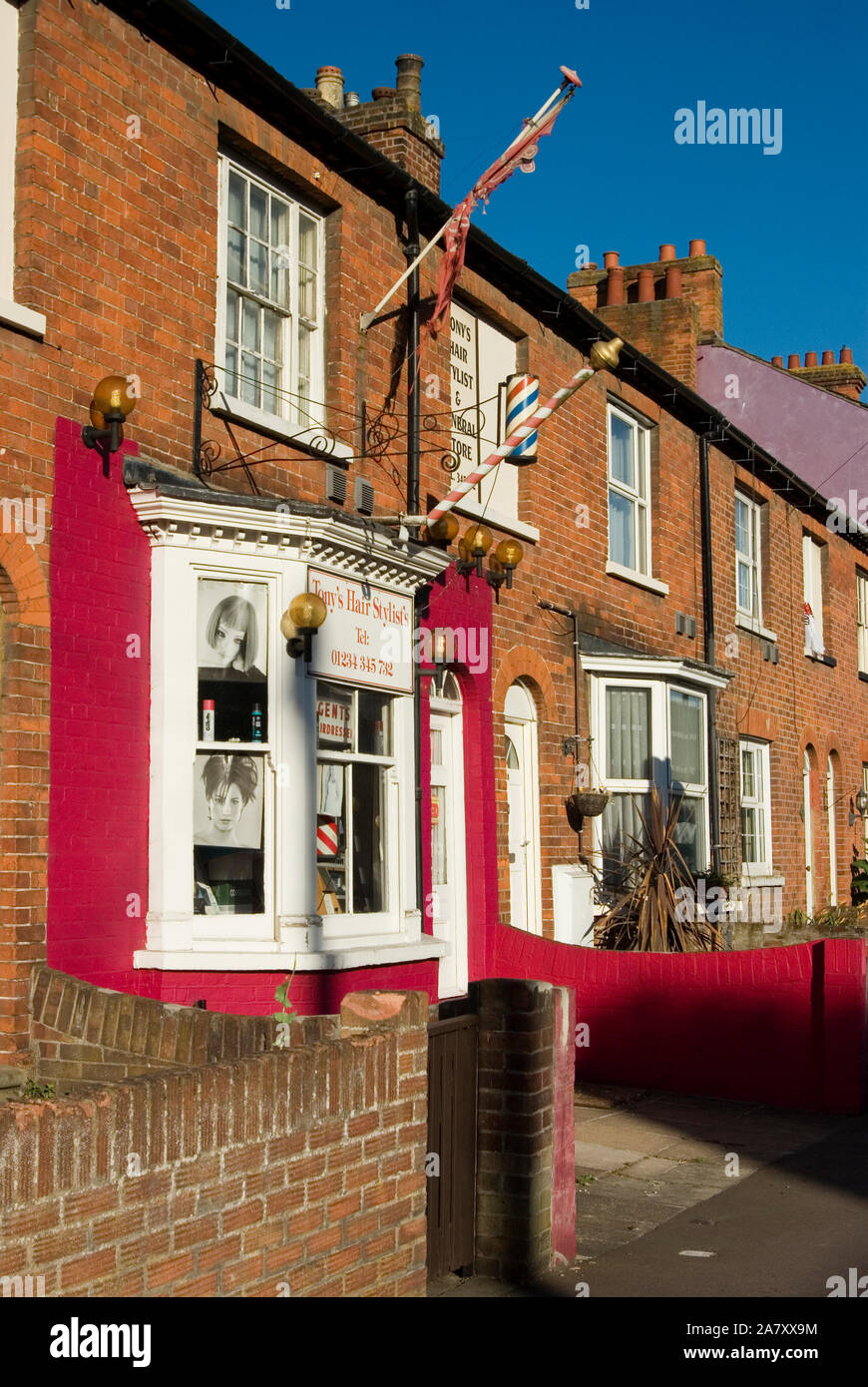 Traditional gents hairdresser hi-res stock photography and images - Alamy