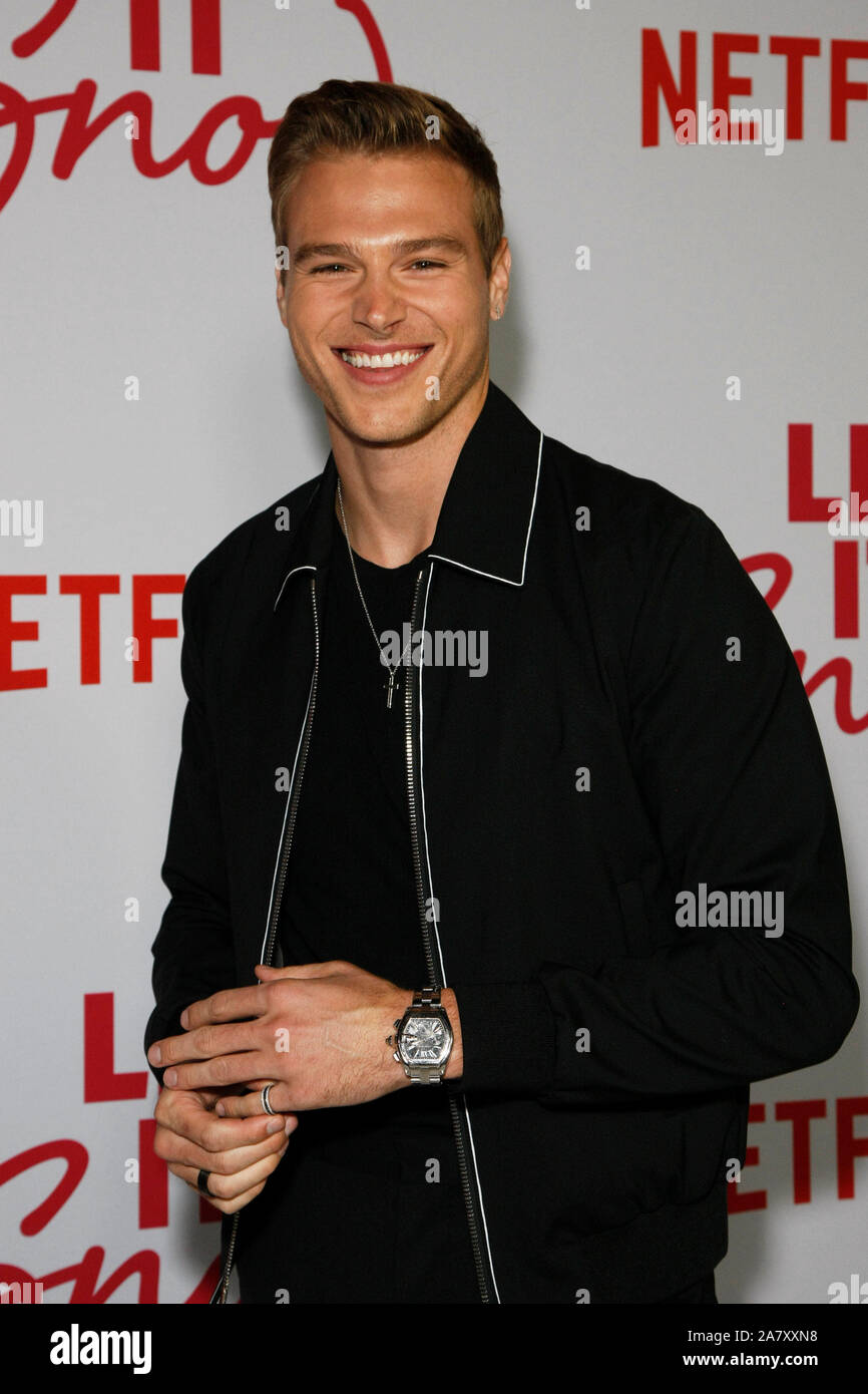 Los Angeles, CA. 4th Nov, 2019. Matthew Noszka attends the premiere of ...