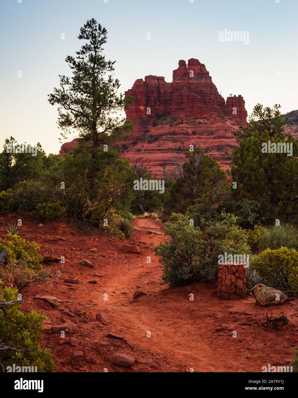 Landscape photo of a portion of Courthouse Butte Loop Trail in Sedona ...