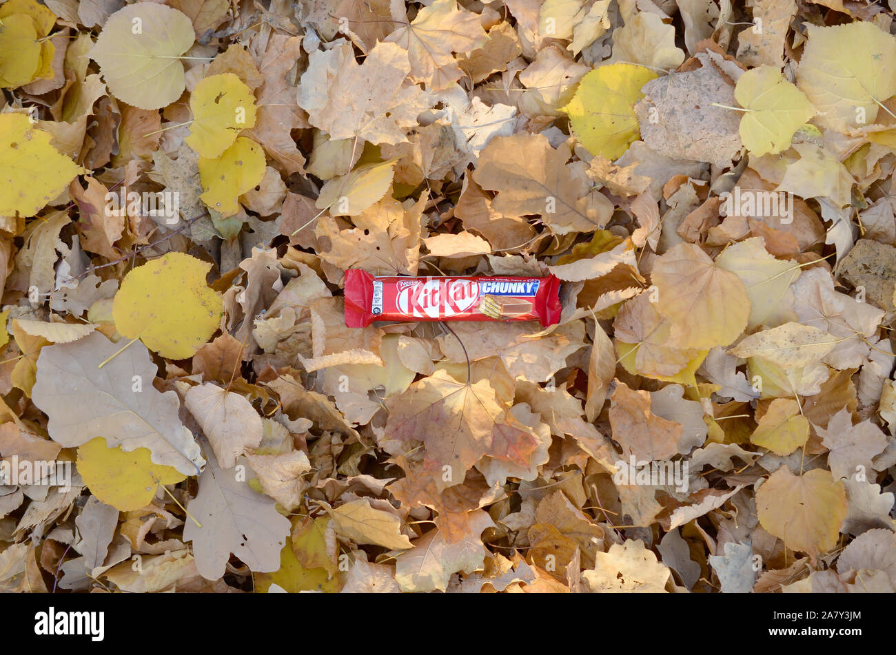 KHARKOV, UKRAINE - OCTOBER 17, 2019: Kit Kat chocolate bar in red ...