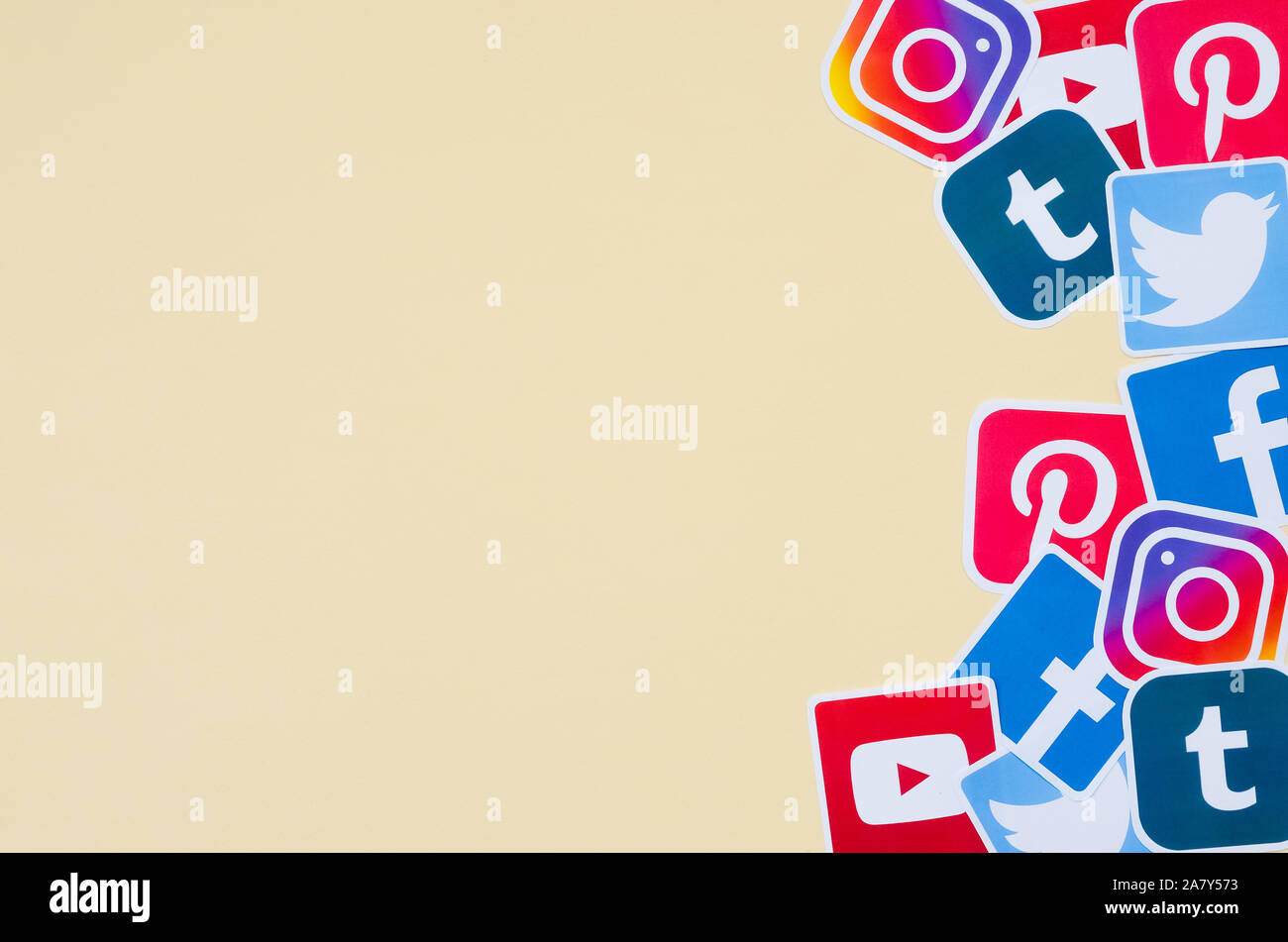 Instagram stream logo hi-res stock photography and images - Alamy