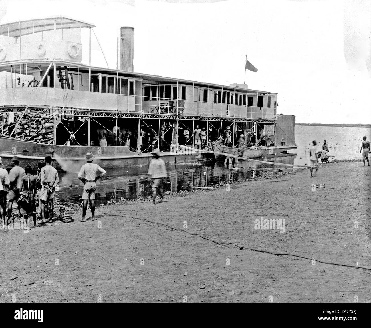 Steamboat on river Black and White Stock Photos & Images - Alamy