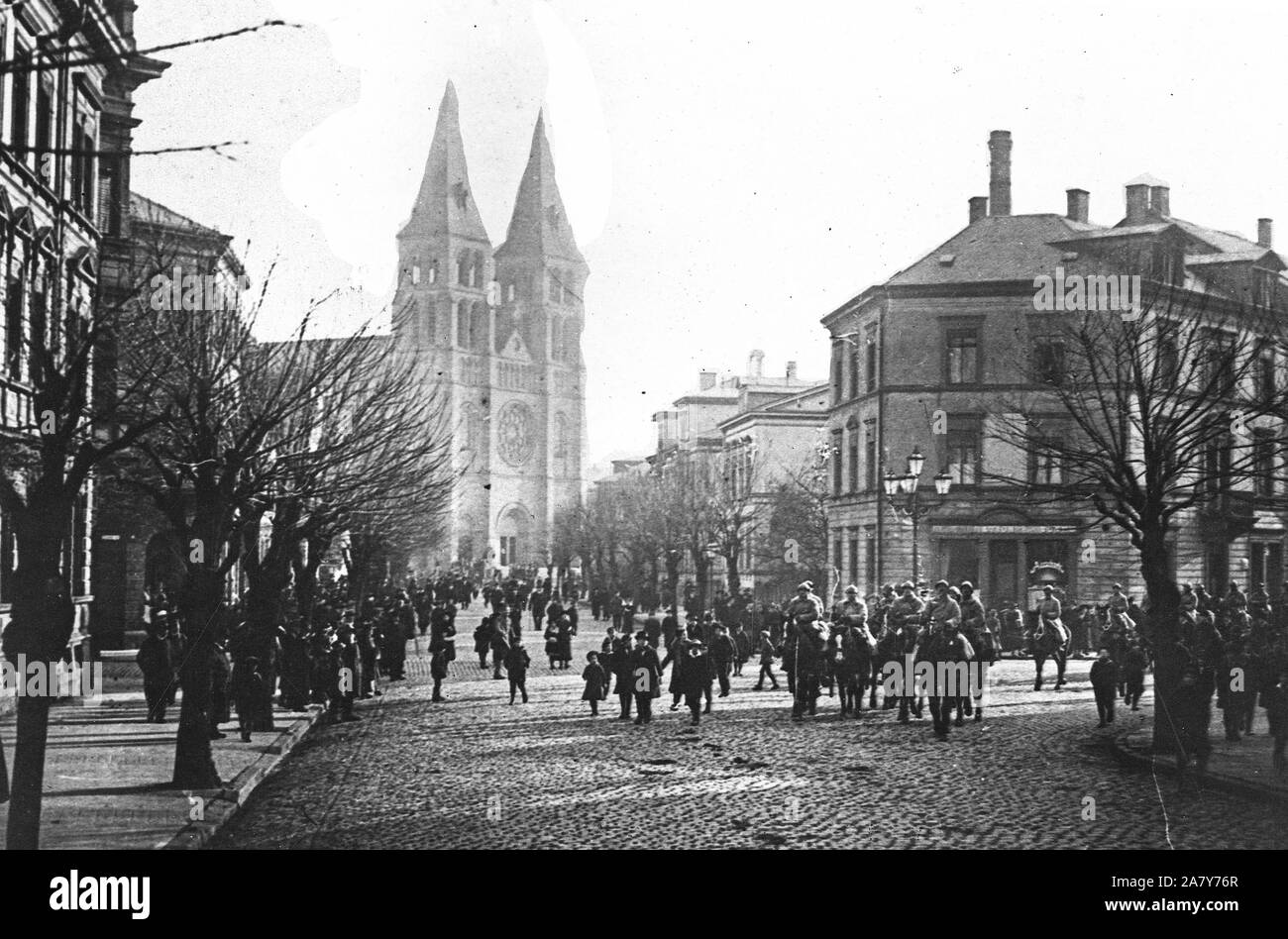 1919 - Army of Occupation - French Cavalry Regiment enter Bavaria ...