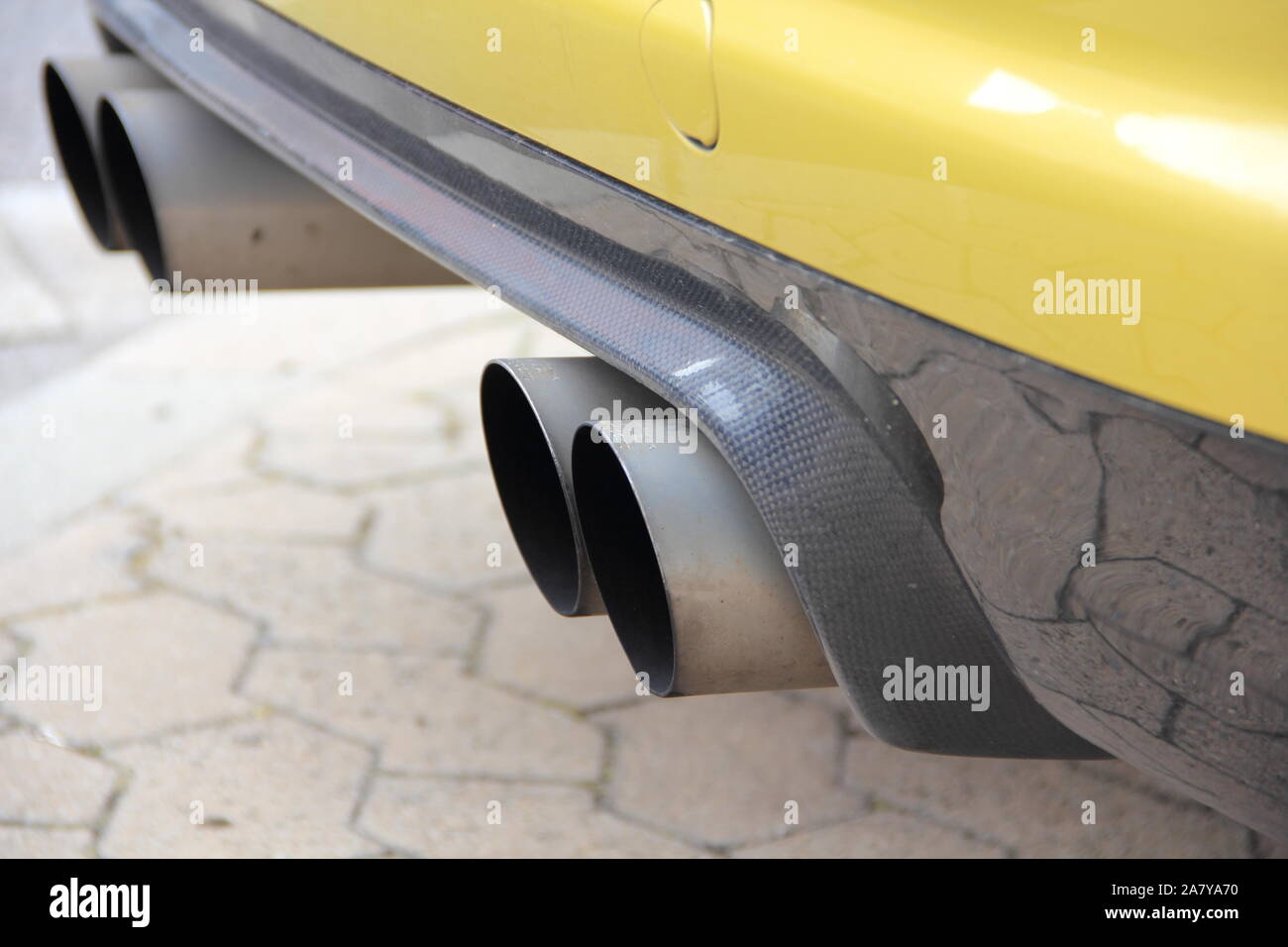Black double pipes hi-res stock photography and images - Alamy