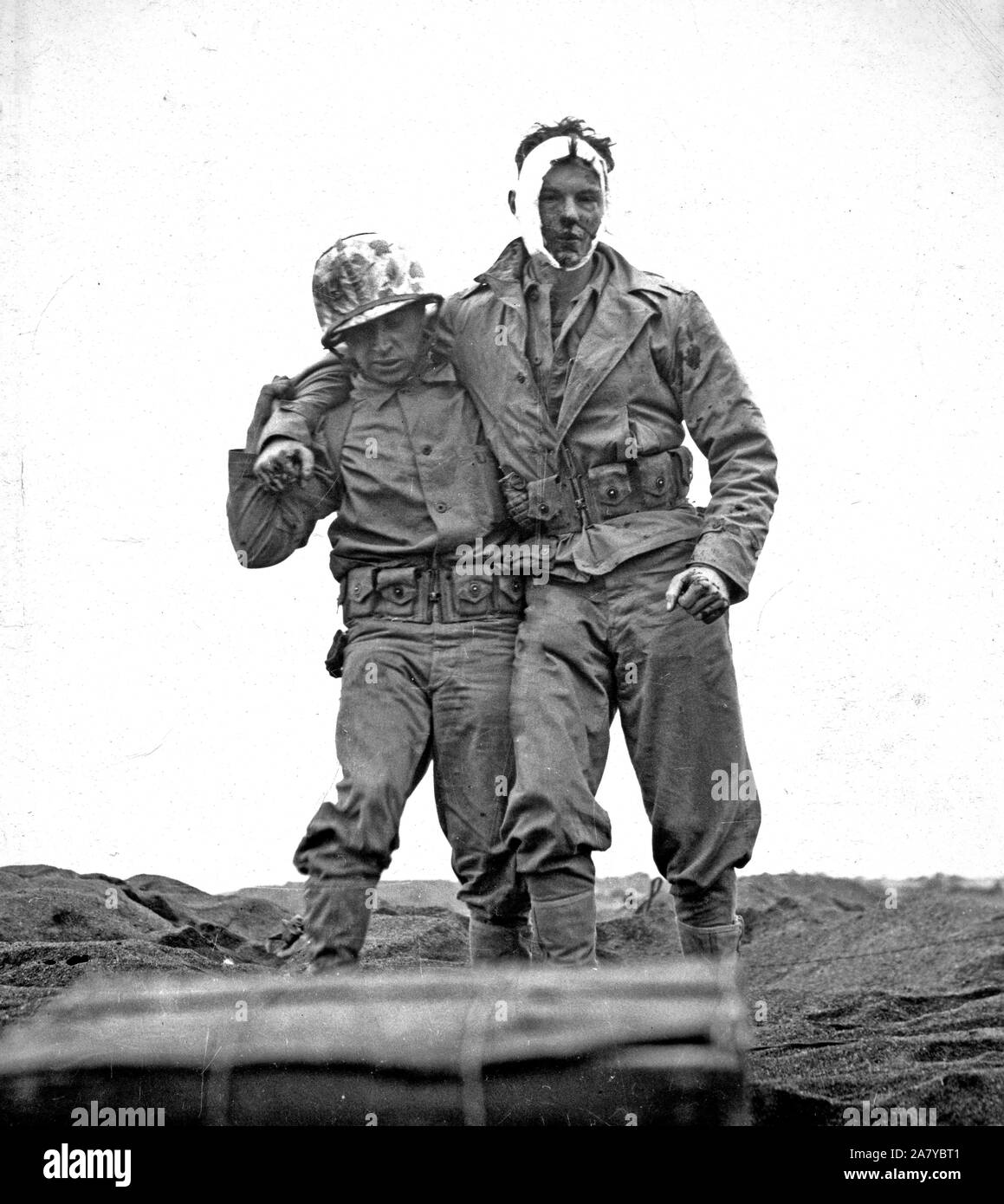 Wounded marine ww ii hi-res stock photography and images - Alamy