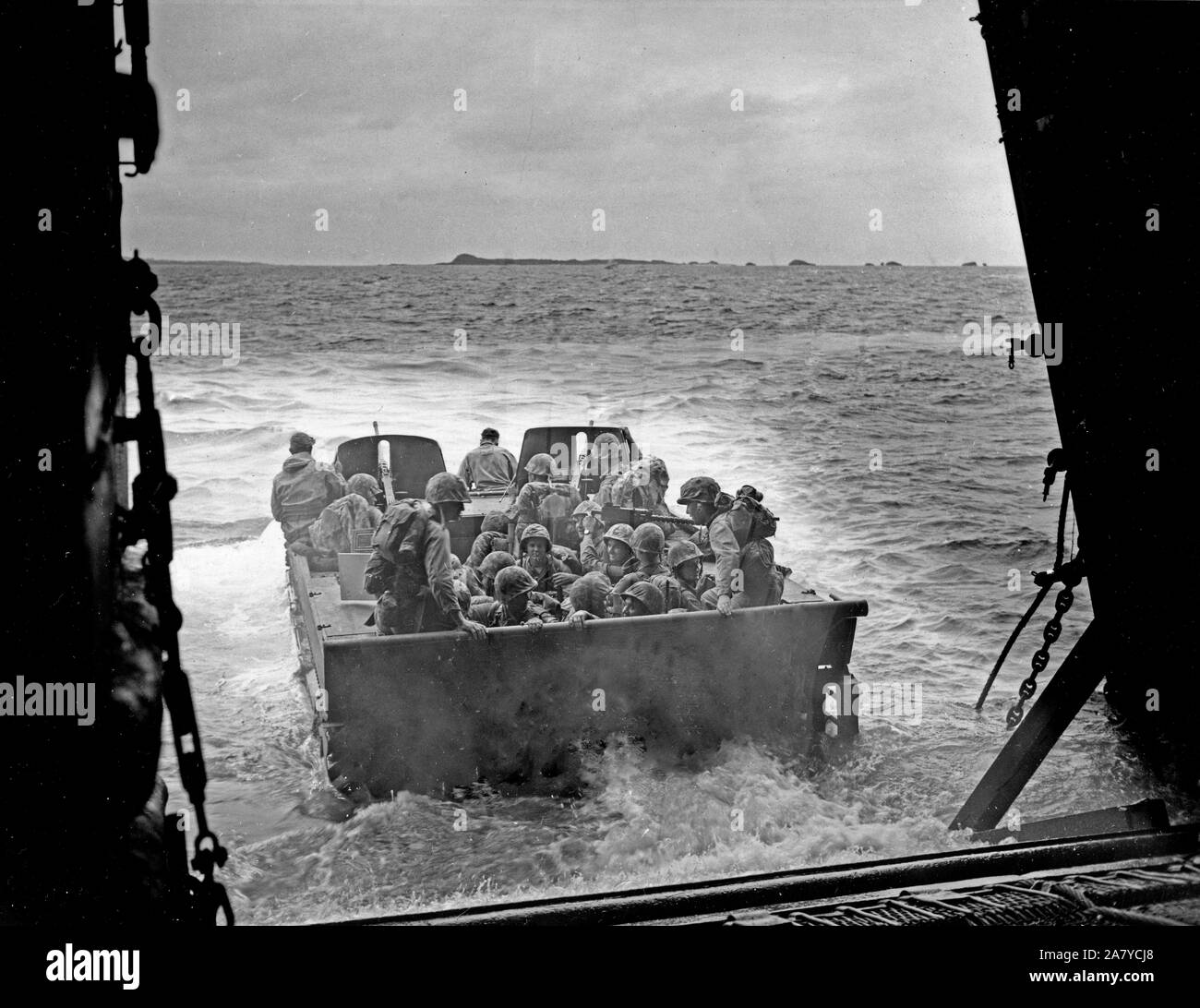 World war ii amphibious tractor Black and White Stock Photos & Images ...