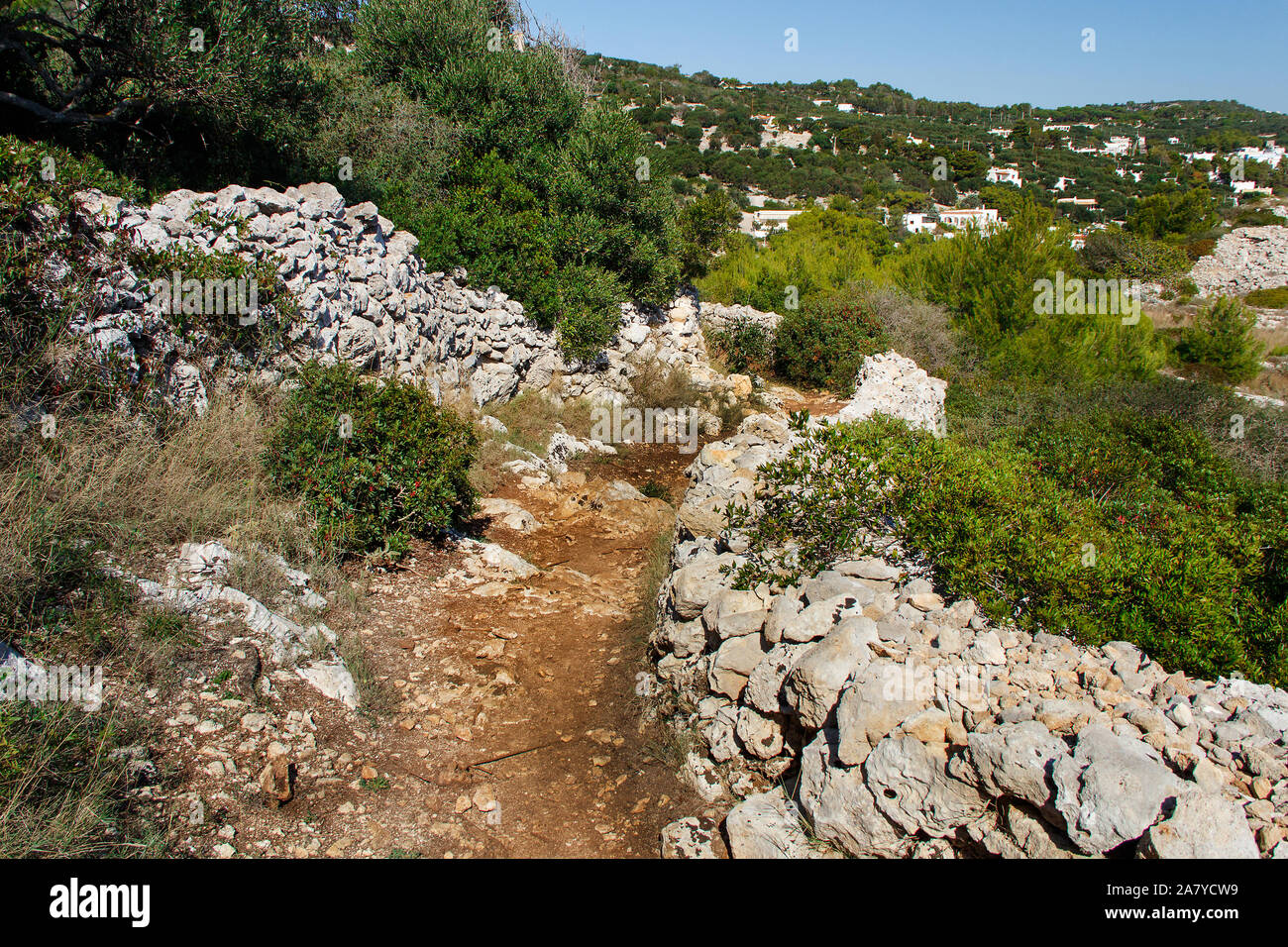 Coastal Path for Cipolliane caves and Ciolo bridge, Gagliano del Capo ...