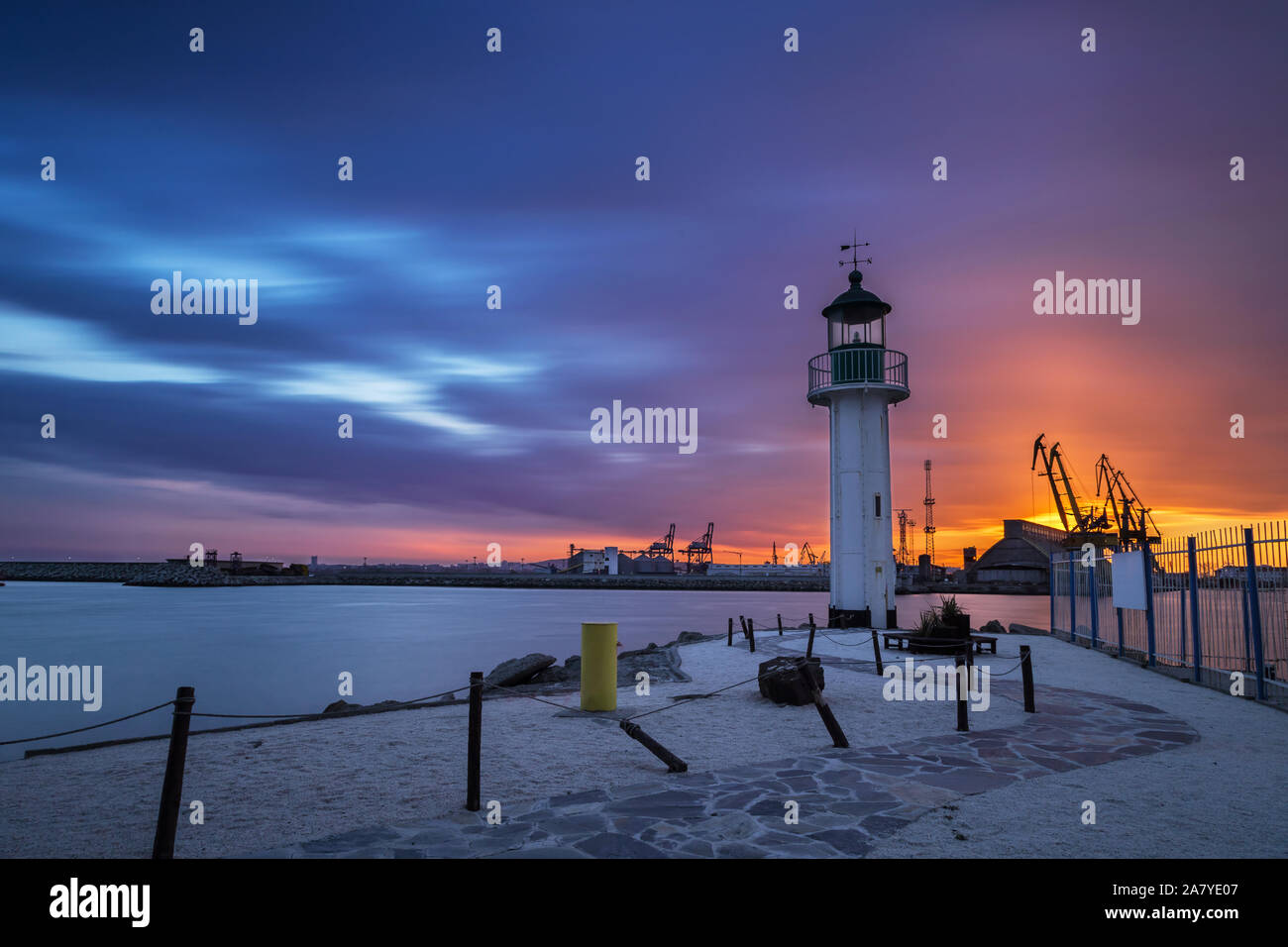 Port of burgas pier hi-res stock photography and images - Alamy