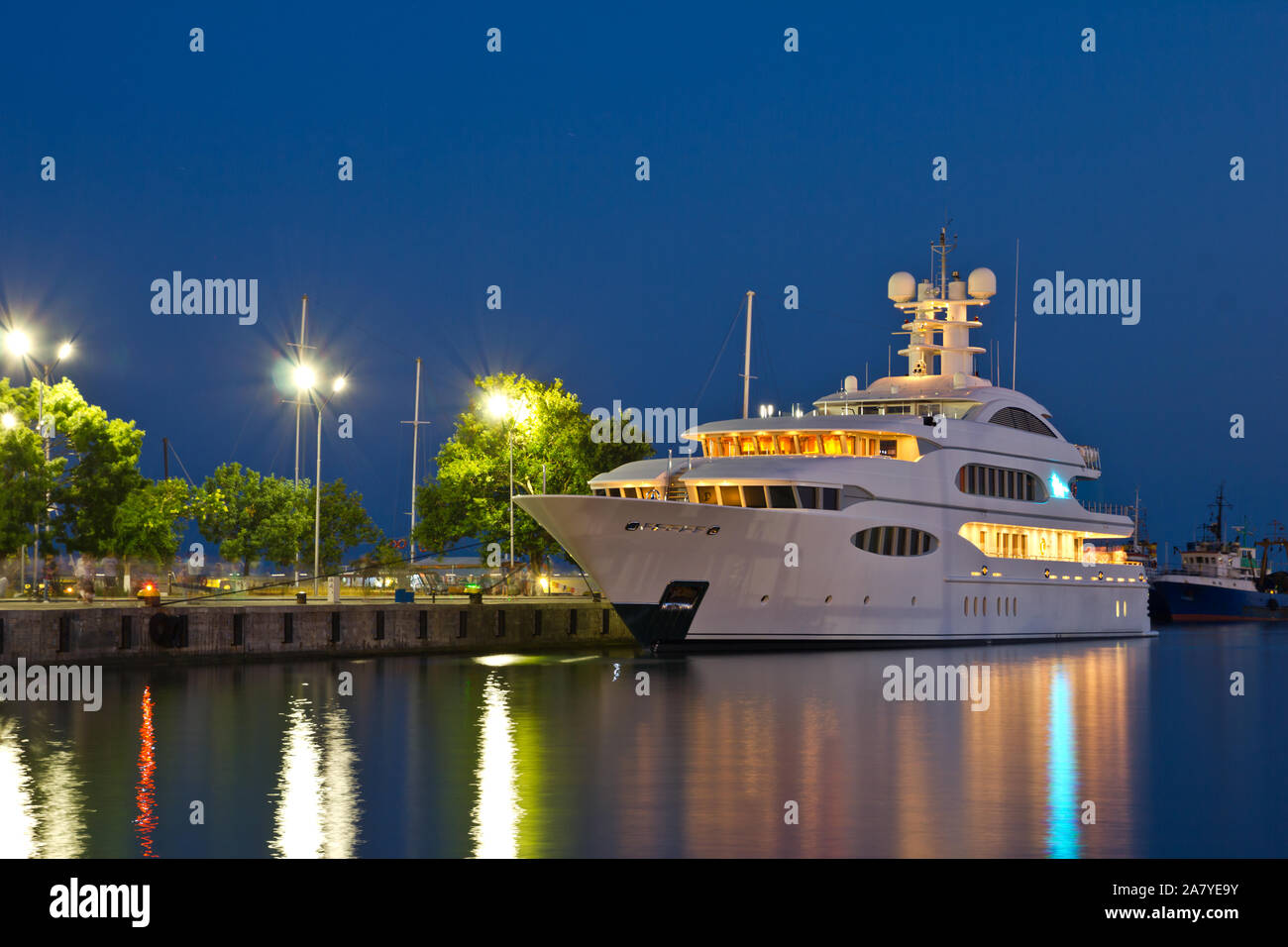 Luxury yacht night hi-res stock photography and images - Alamy