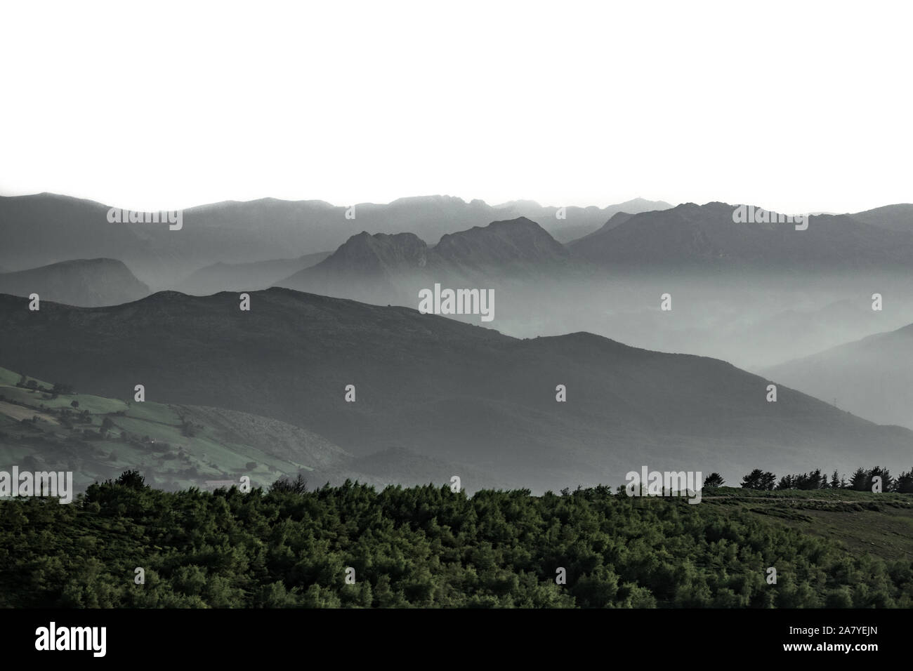 Mist over the mountains hi-res stock photography and images - Alamy