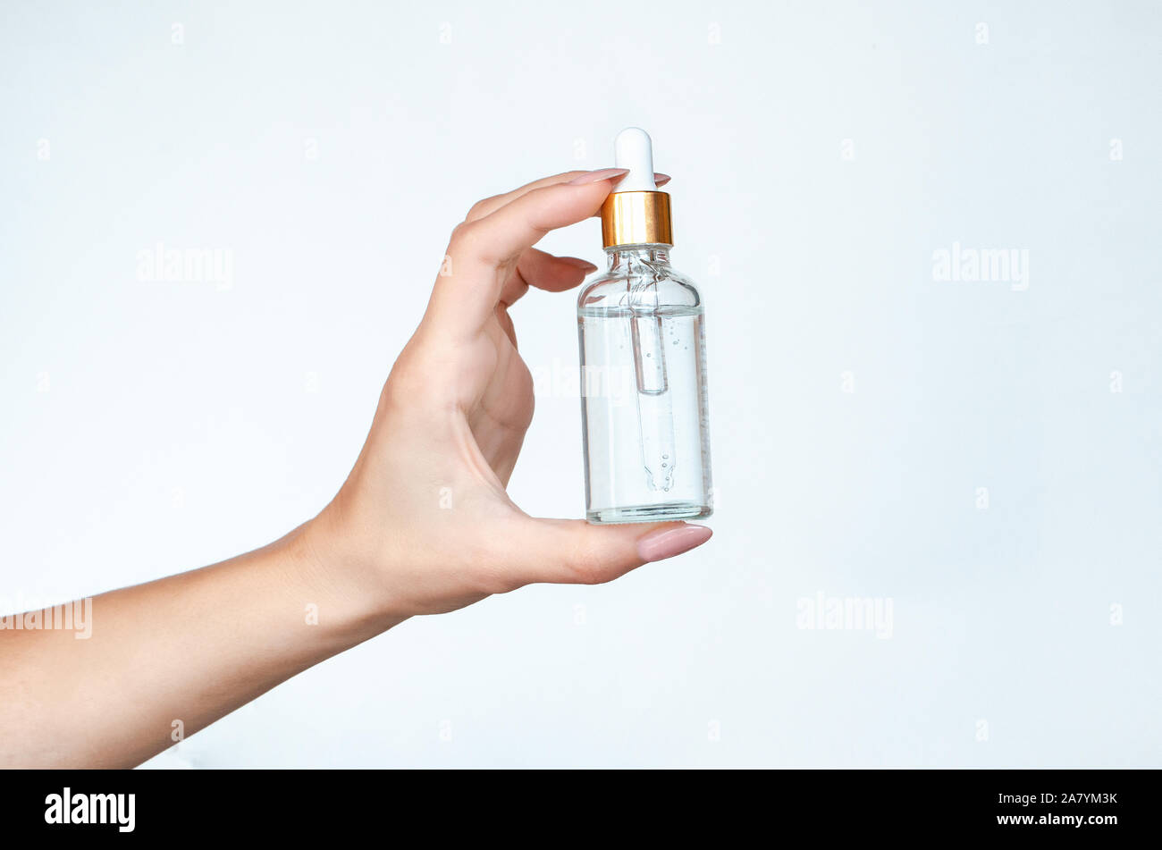 Beauty serum bottle hi-res stock photography and images - Alamy