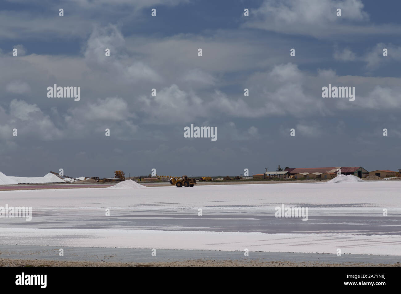 Bonaire salt pyramid hi-res stock photography and images - Alamy