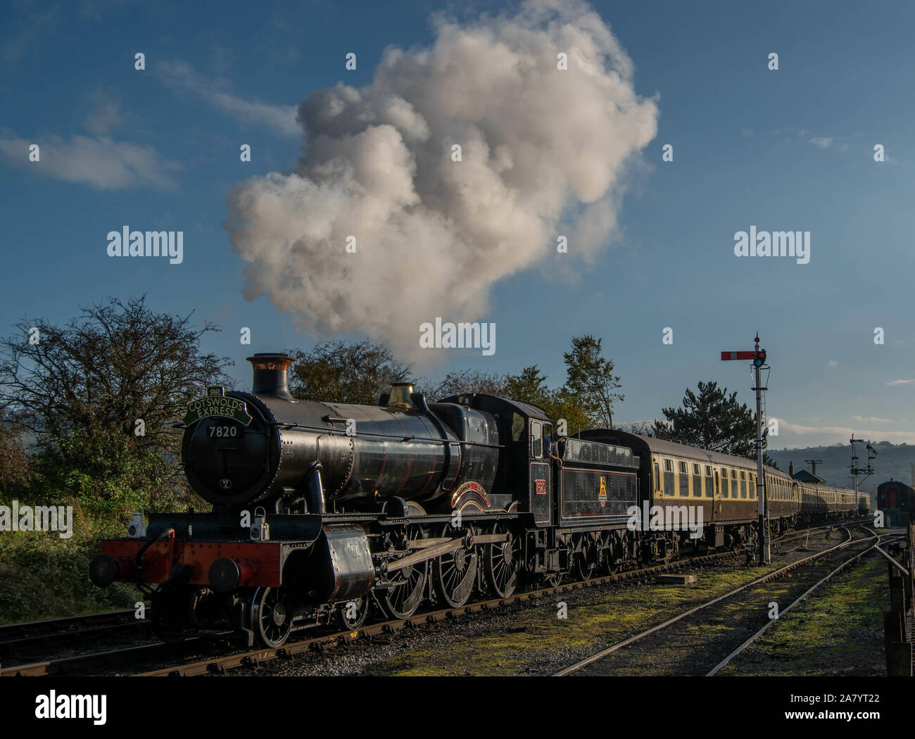 Gwr steam locomotive dinmore manor hi-res stock photography and images - Alamy