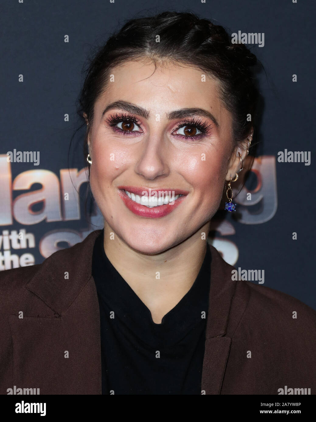 LOS ANGELES, CALIFORNIA, USA - NOVEMBER 03: Dancer Emma Slater arrives ...