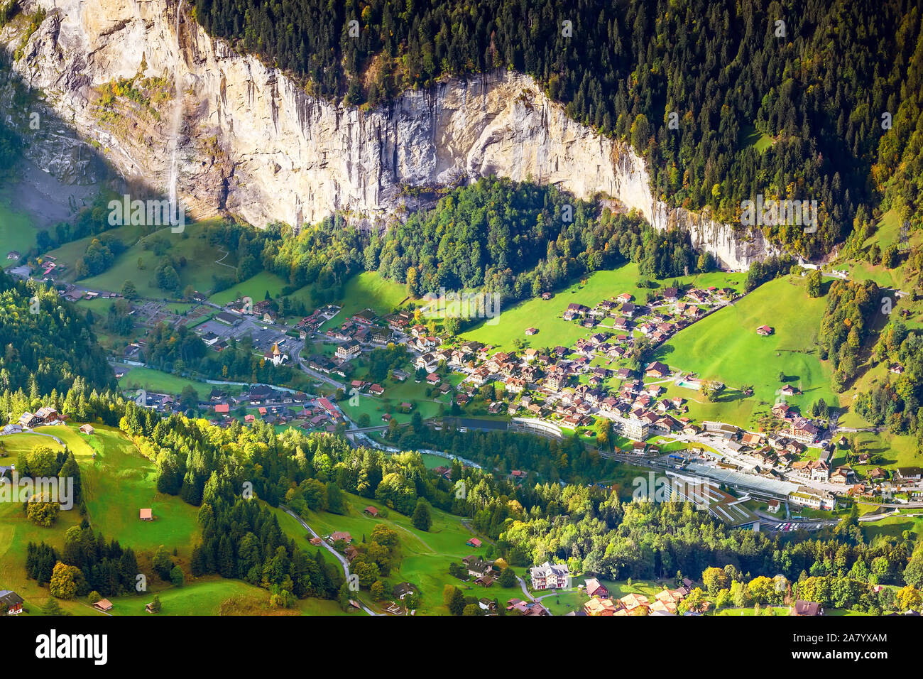 Lauterbrunnen valley hi-res stock photography and images - Alamy