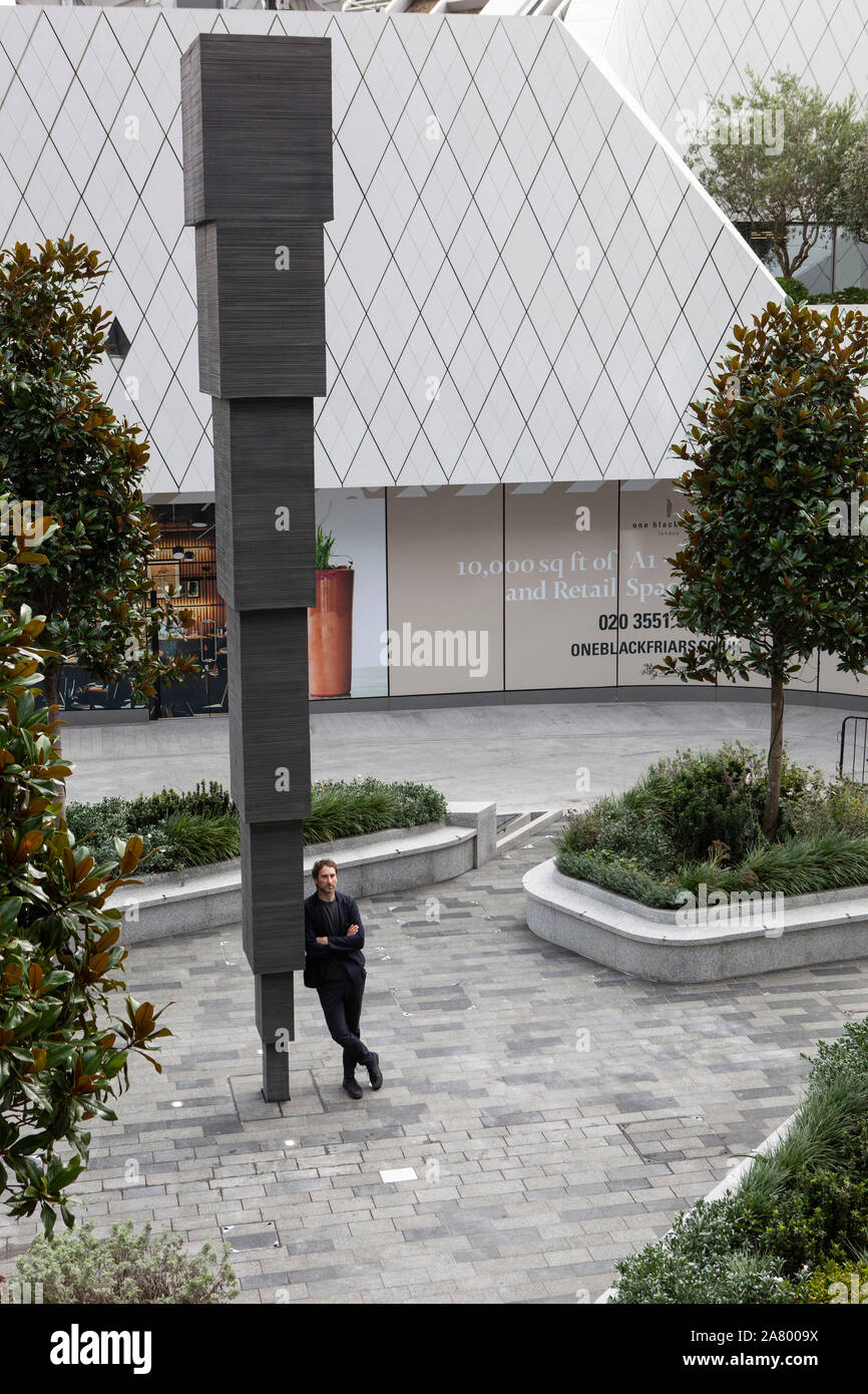 Artist Idris Khan unveiled his new public sculpture '65,000 Photographs ...