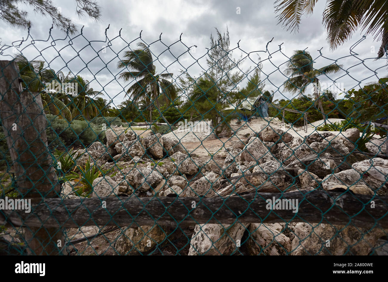 Ha ha fence hi-res stock photography and images - Alamy