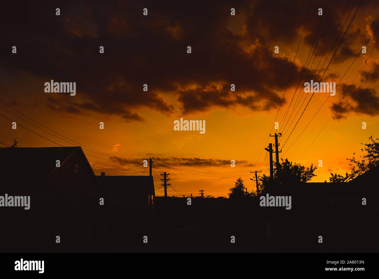 Power lines for houses hi-res stock photography and images - Alamy