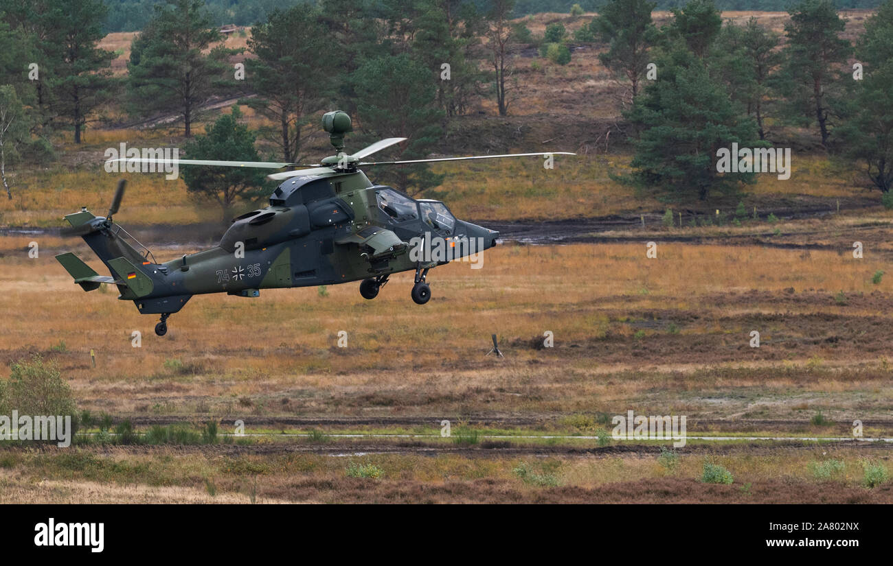 Aircraft type information hi-res stock photography and images - Alamy