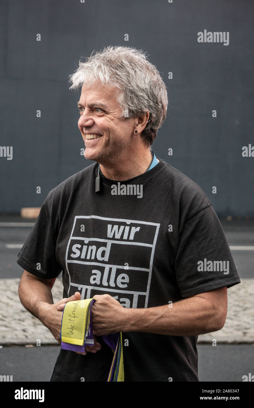Los Angeles Artist Patrick Shearn , Straße des 17 Juni , art ...