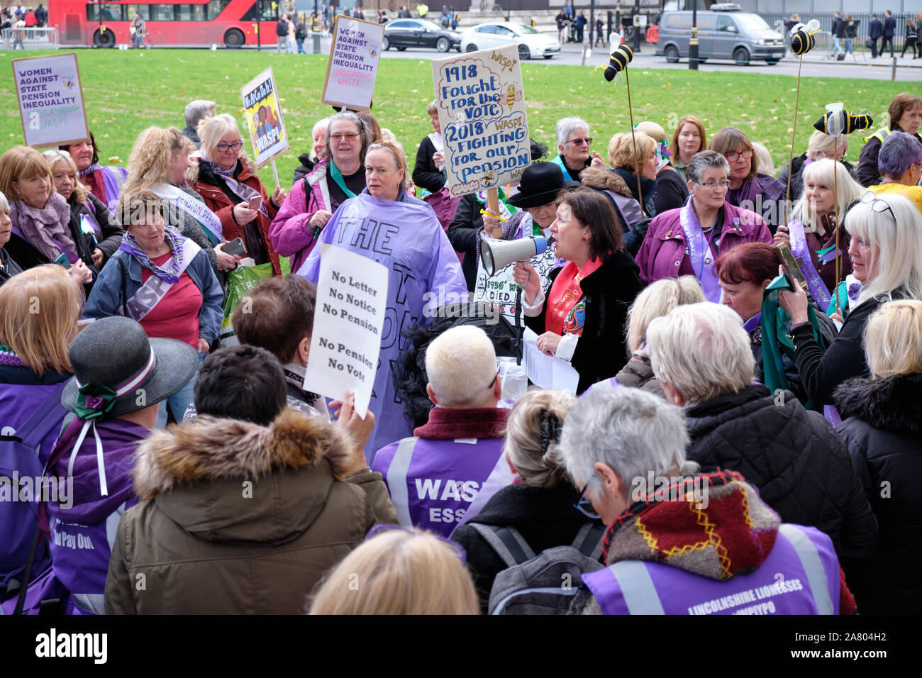 Uk poverty 1950s hi-res stock photography and images - Alamy