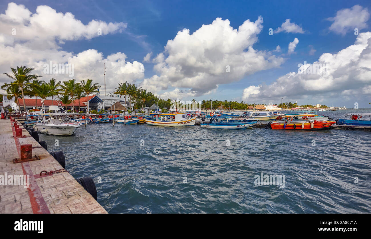 Boats on Puerto Juarez Stock Photo - Alamy