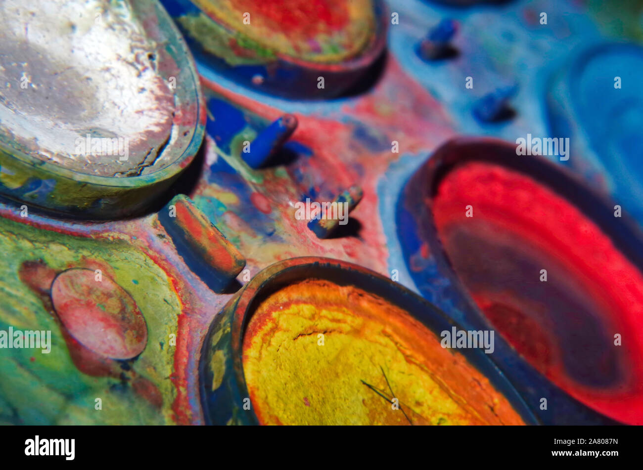 Vibrant tools for painting hi-res stock photography and images - Alamy