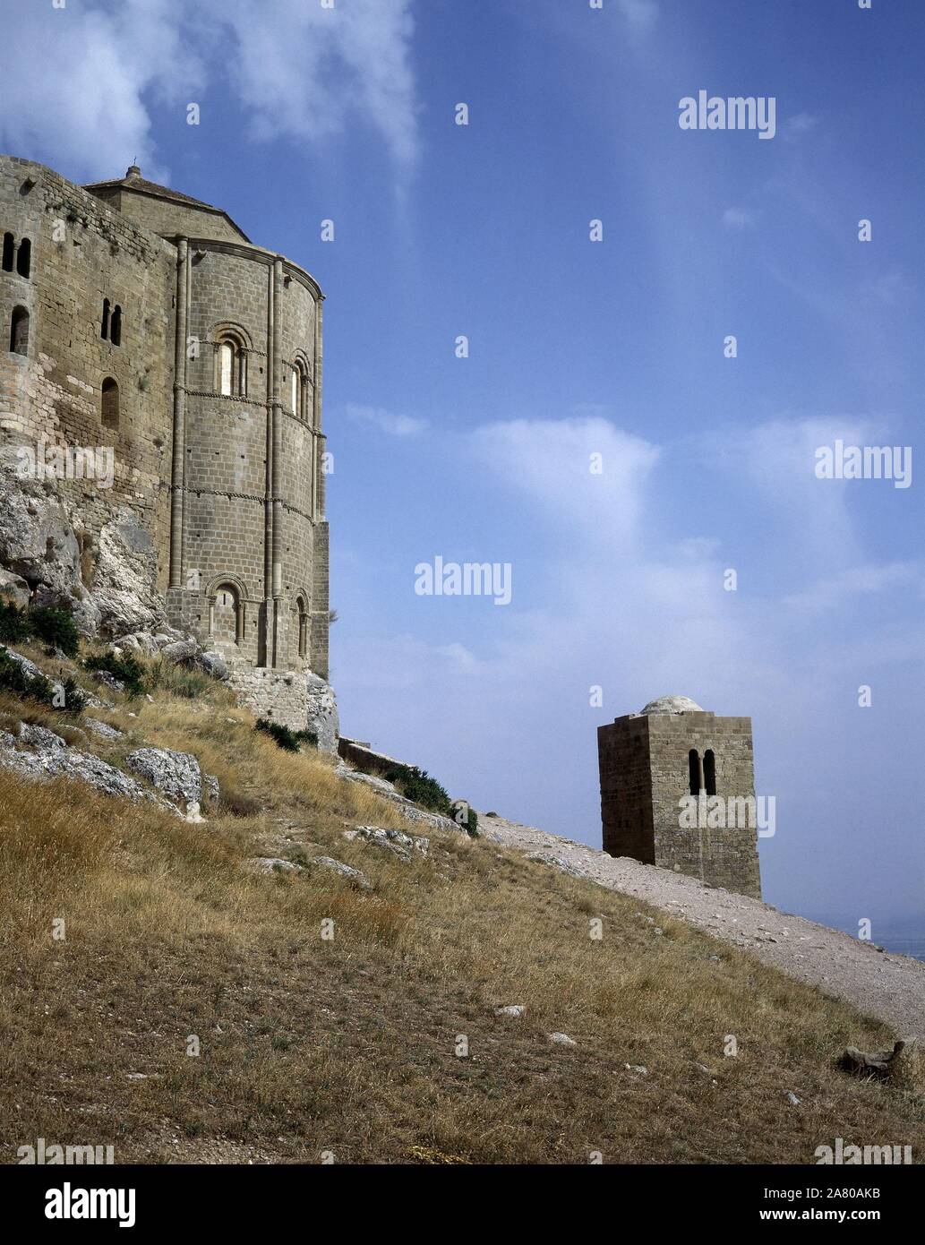 Castillo del siglo xii del siglo xii hi-res stock photography and ...
