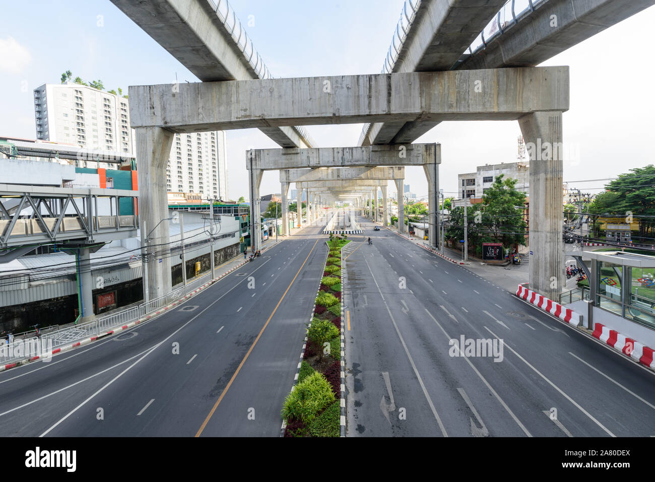 Bangkok , Thailand - 16 Aug, 2019 : Street under the Tha phra station ...