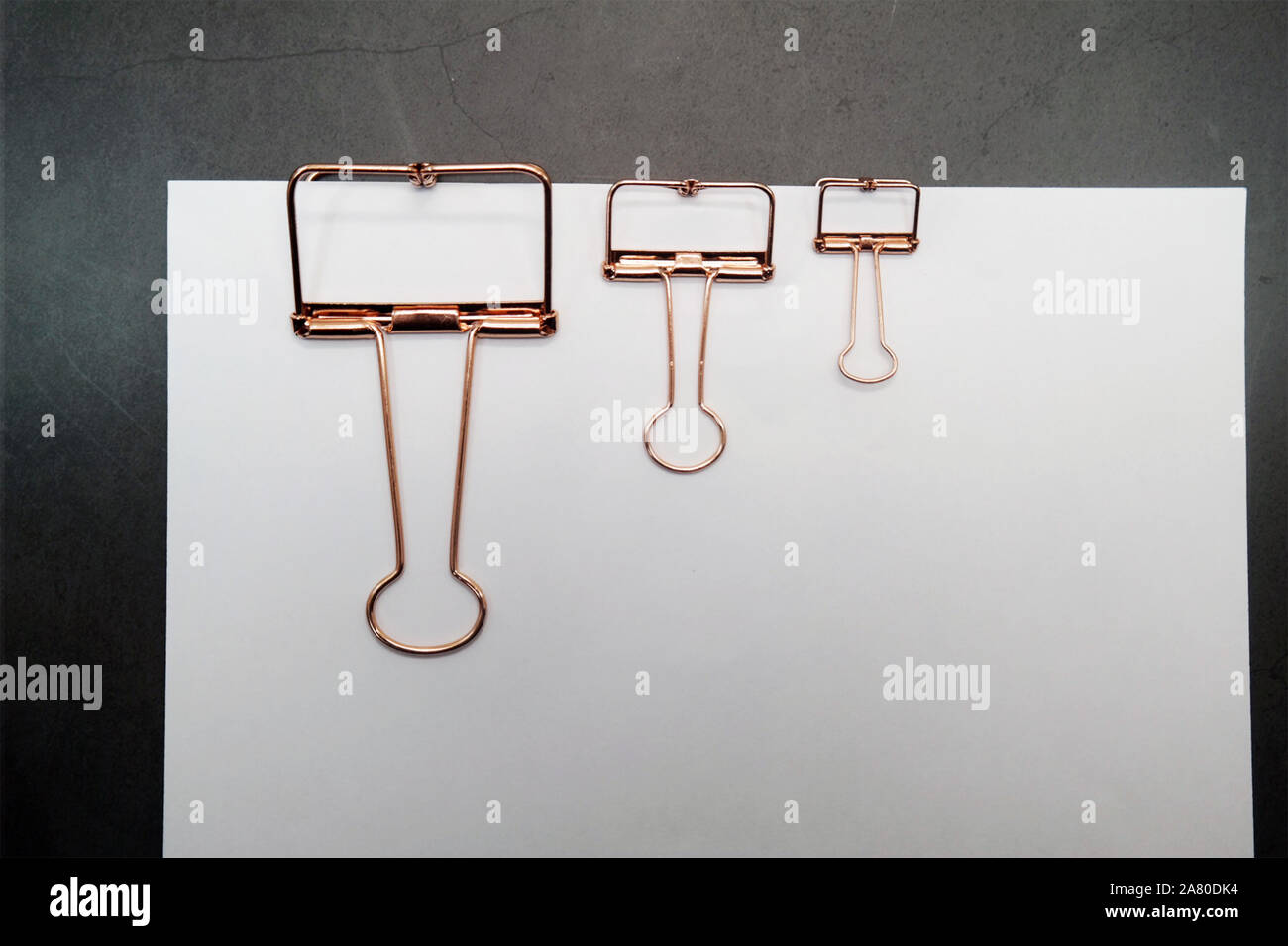 Clipped paper hi-res stock photography and images - Alamy