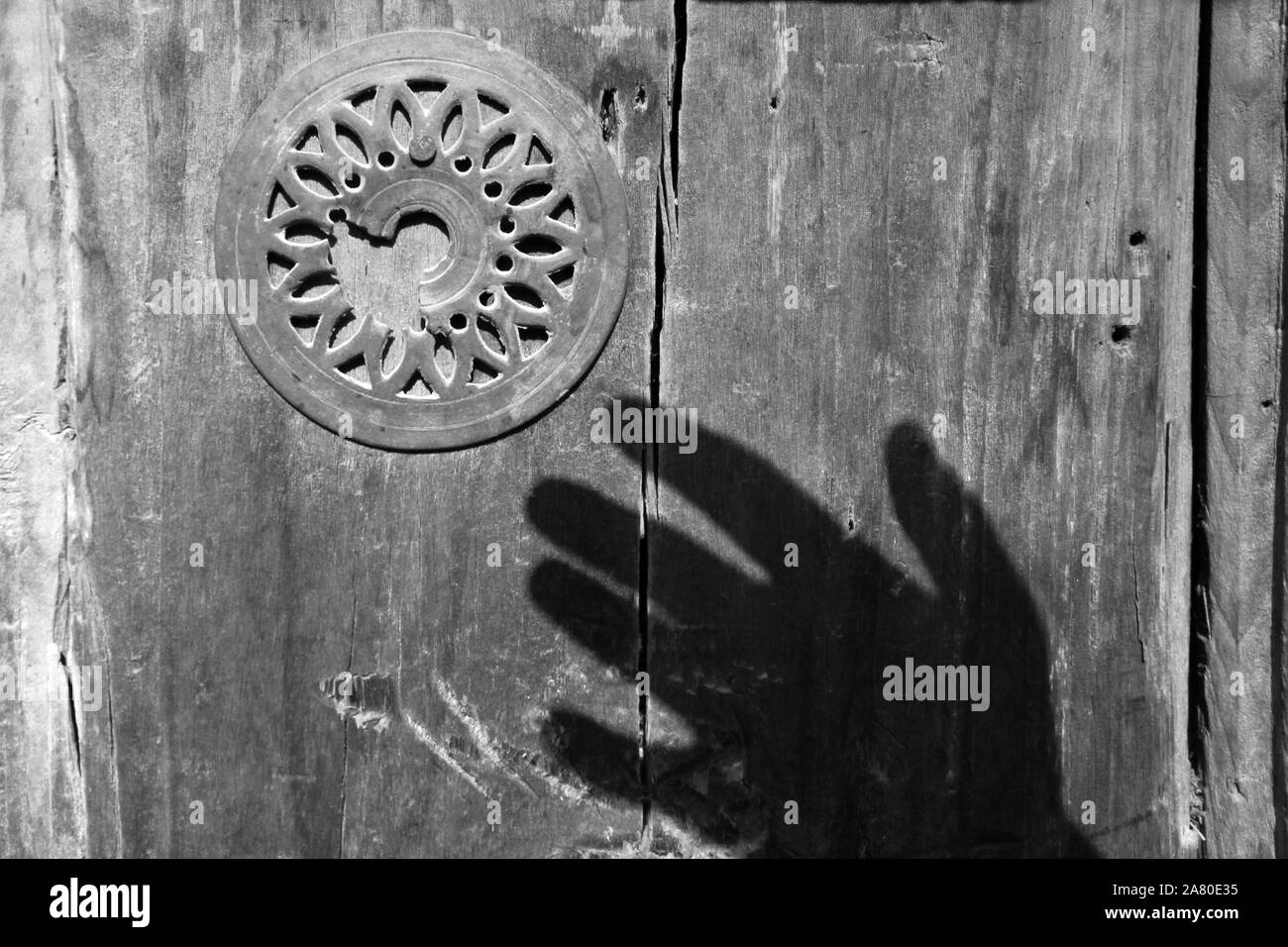 Human hand door knocker Black and White Stock Photos & Images - Alamy